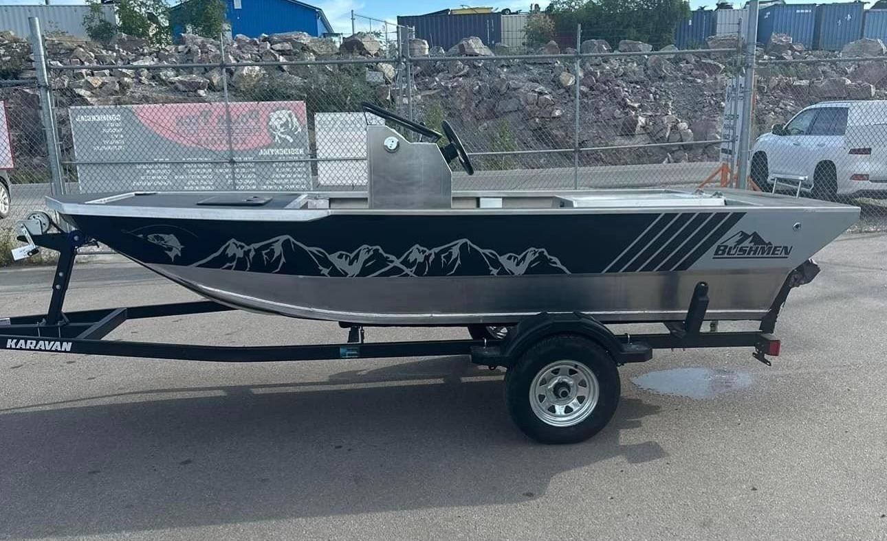 14 ft Bushman Jet boat w 185 hp engine