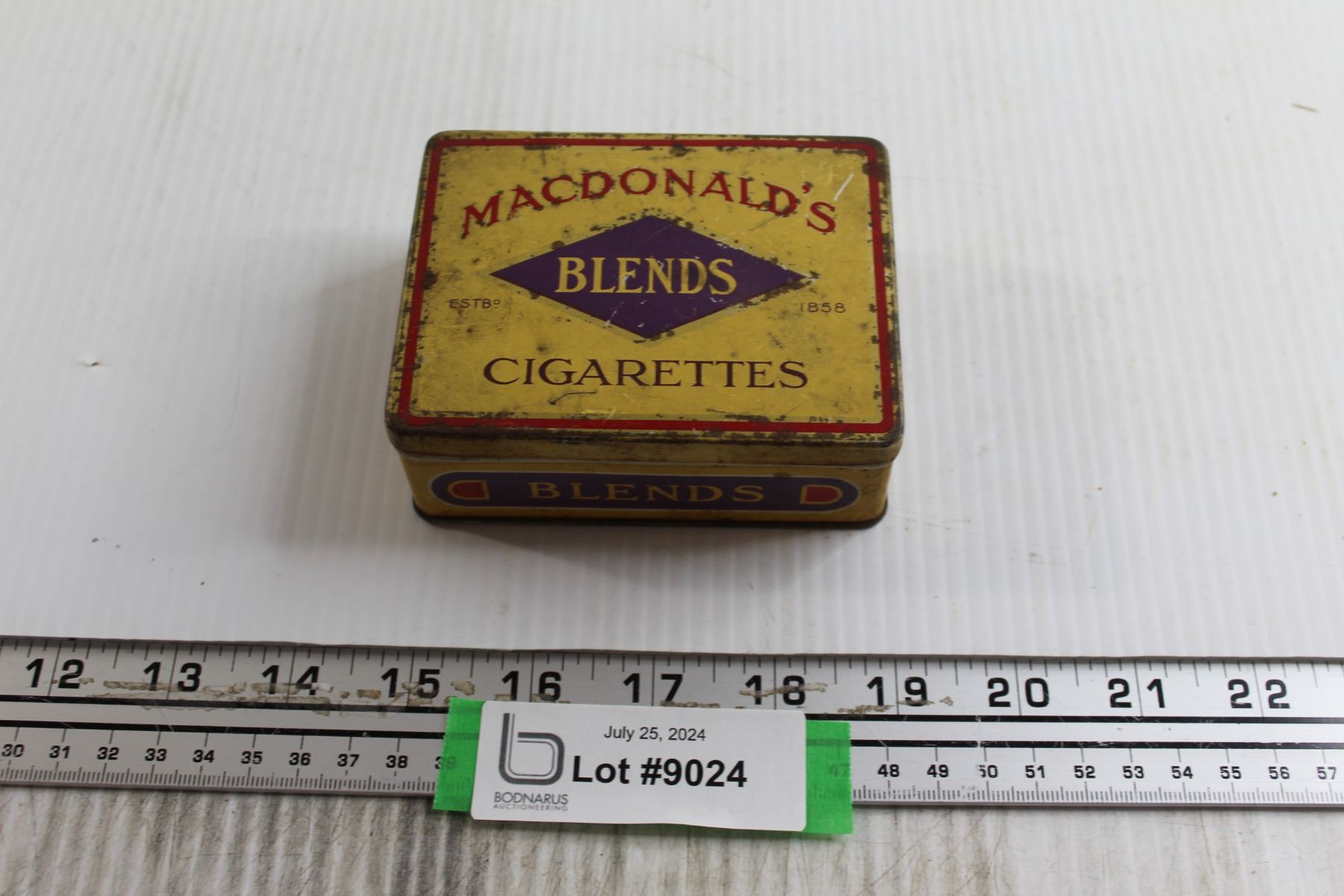 MacDonald's Blends Cigarette Tin - Bodnarus Auctioneering