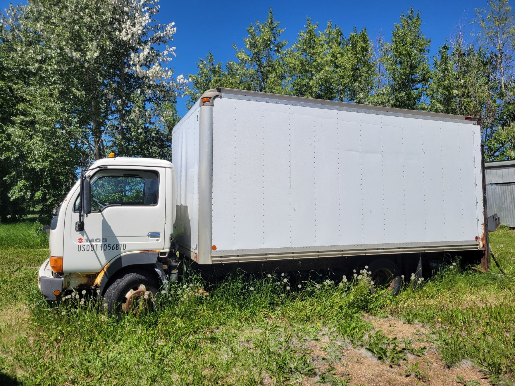 1995 Nissan UD 1400 Cube Van, Auto, approx. 16 ft enclosed van, showing ...