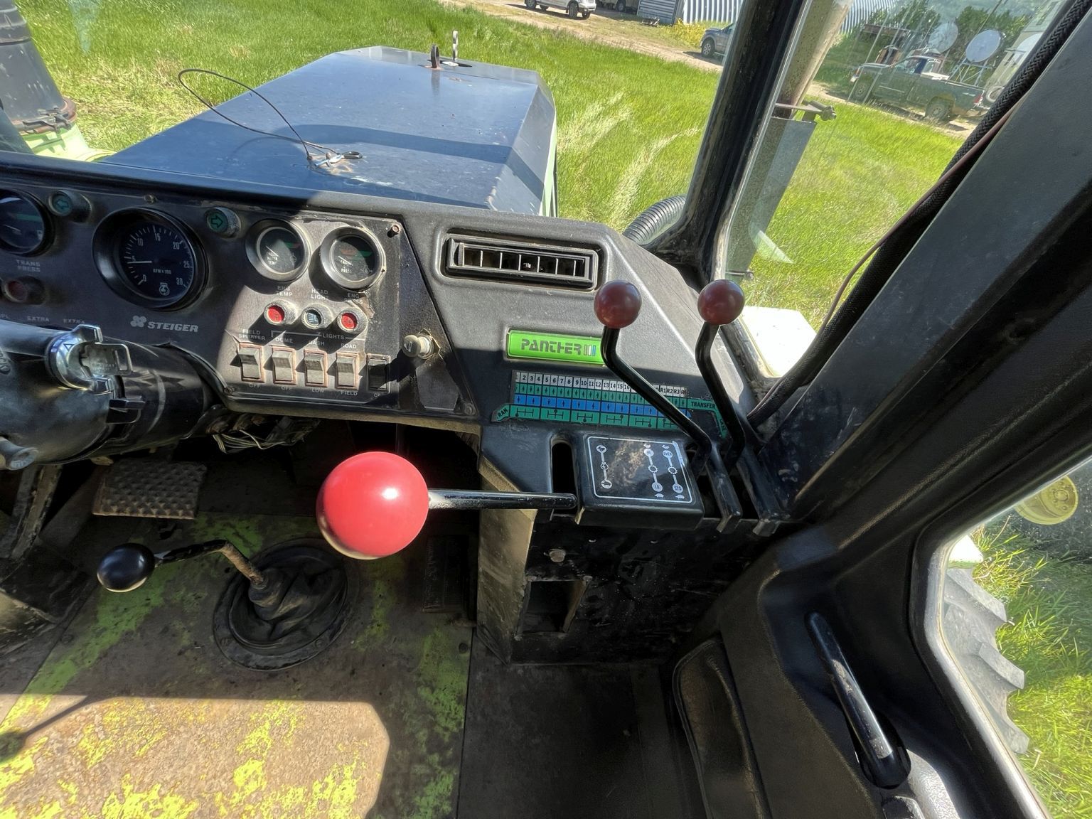 Steiger Panther ST325 Tractor, 3406 Cat, 5 Hydraulics, No PTO, Tires ...