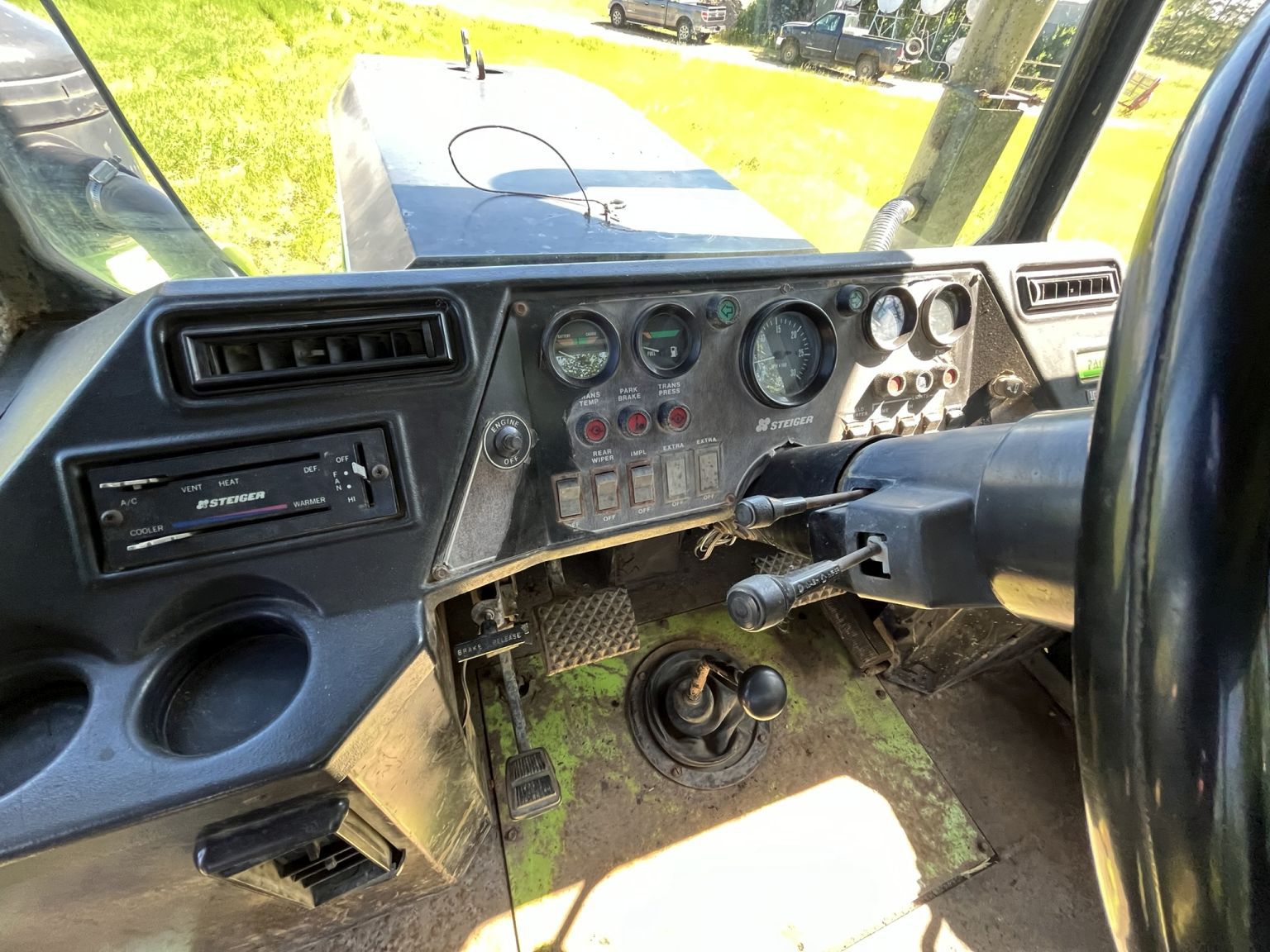 Steiger Panther ST325 Tractor, 3406 Cat, 5 Hydraulics, No PTO, Tires ...