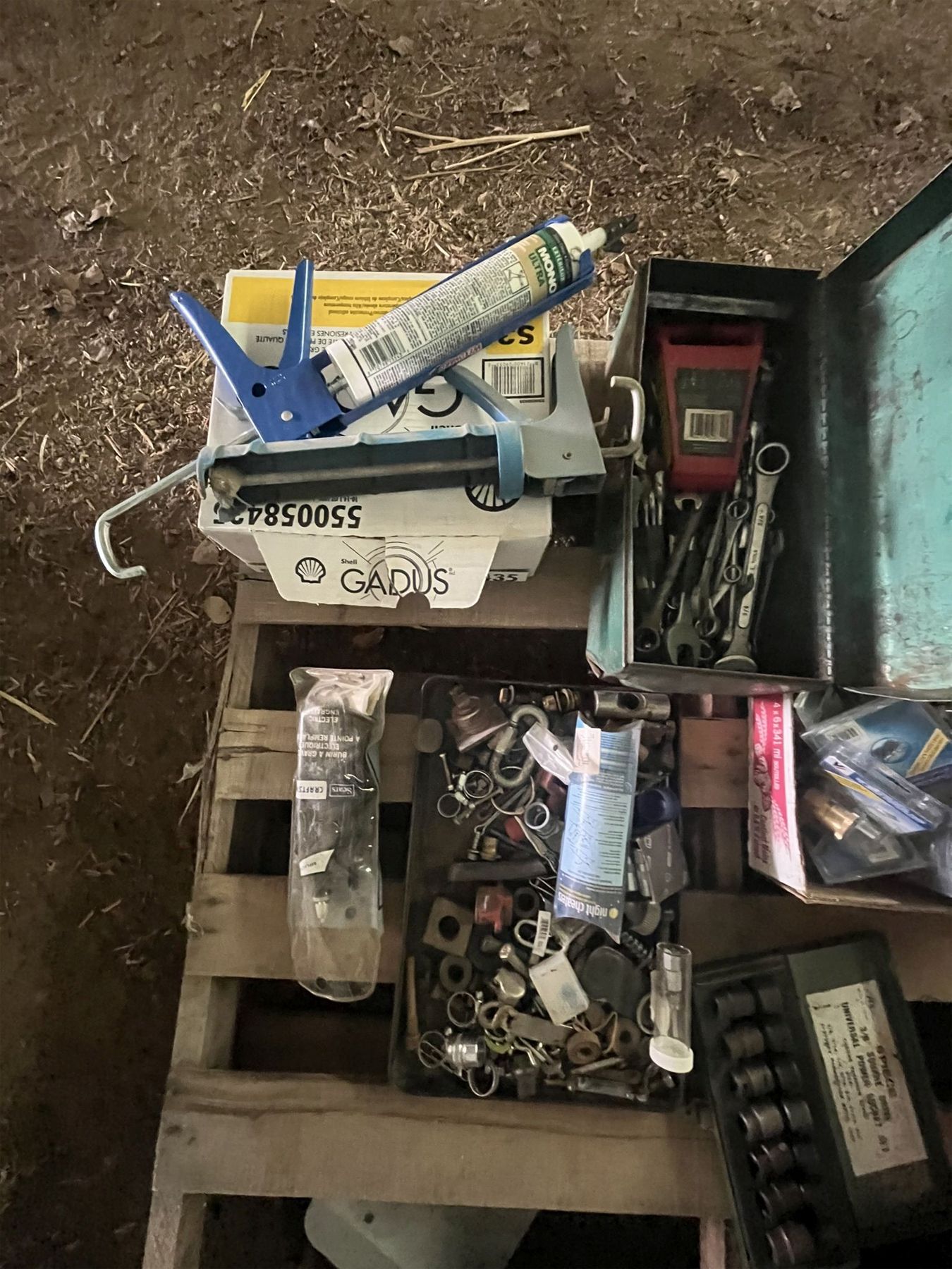 Grinding Discs, Grease, Bearing Puller Set, Angle Grinder