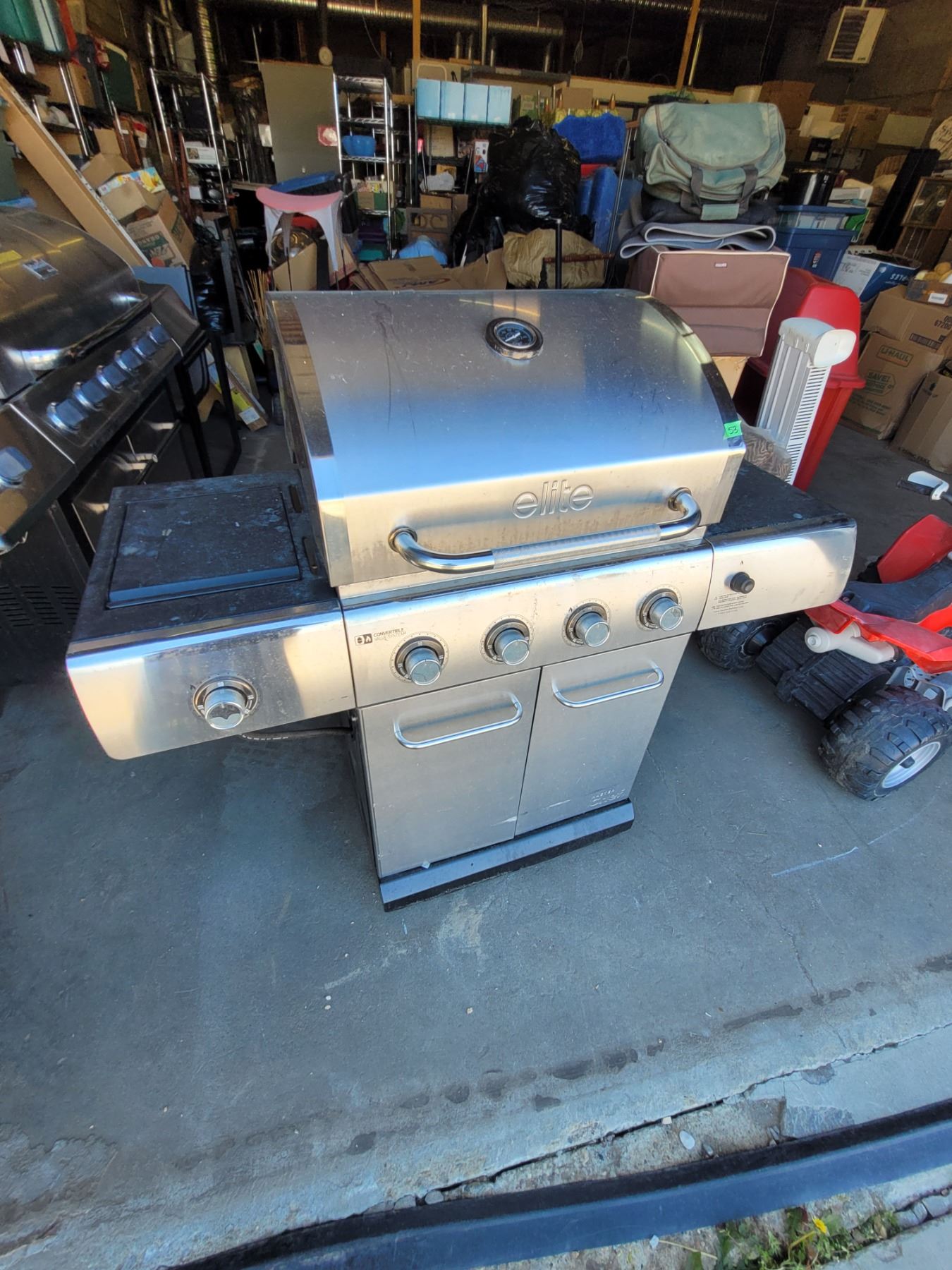 Master Chef Elite Propane BBQ eith Side Burner