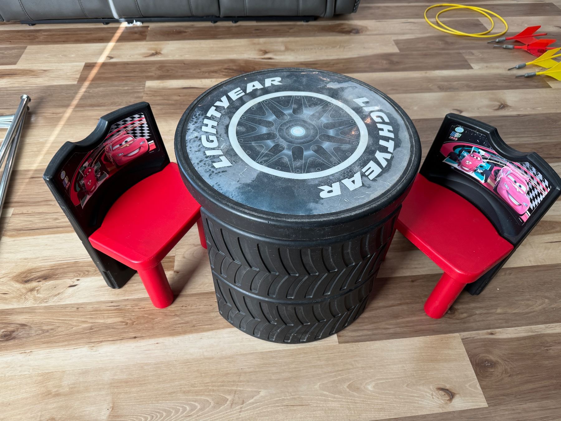 Cars kids nesting table and chairs