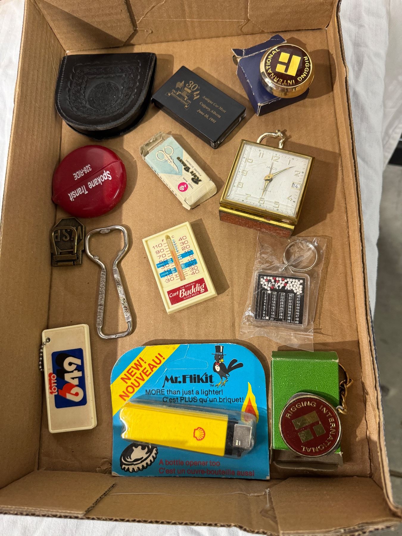 Collectible advertising items