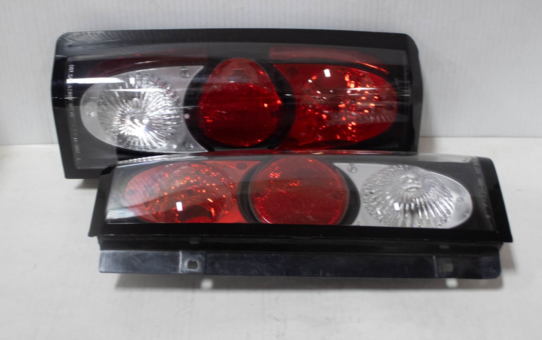 EURO STYLE TAIL LIGHTS 1985-94 ASTRO VAN