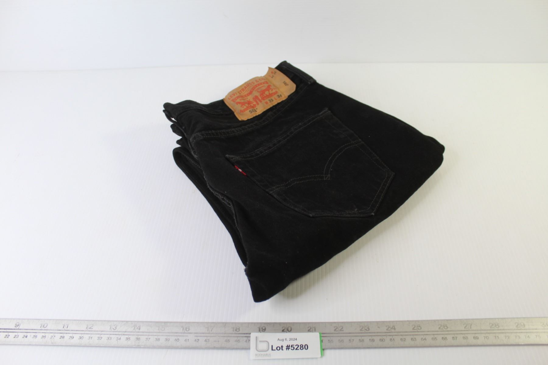 Levi Strauss Black Jeans (size W33 -L34) - Bodnarus Auctioneering