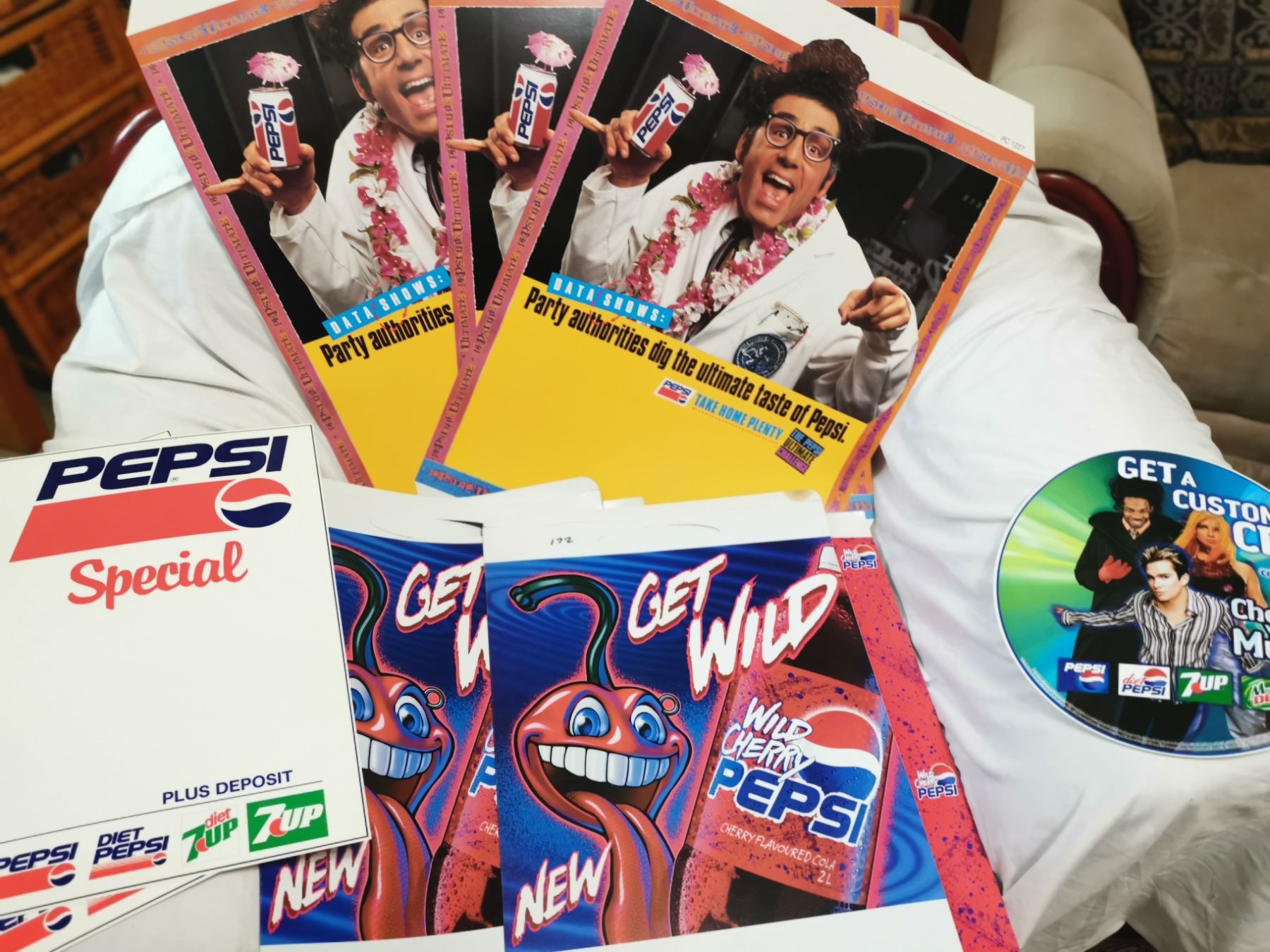 Kramer x3, Wild Cherry x2, Pepsi cardboard posters - Schmalz Auctions
