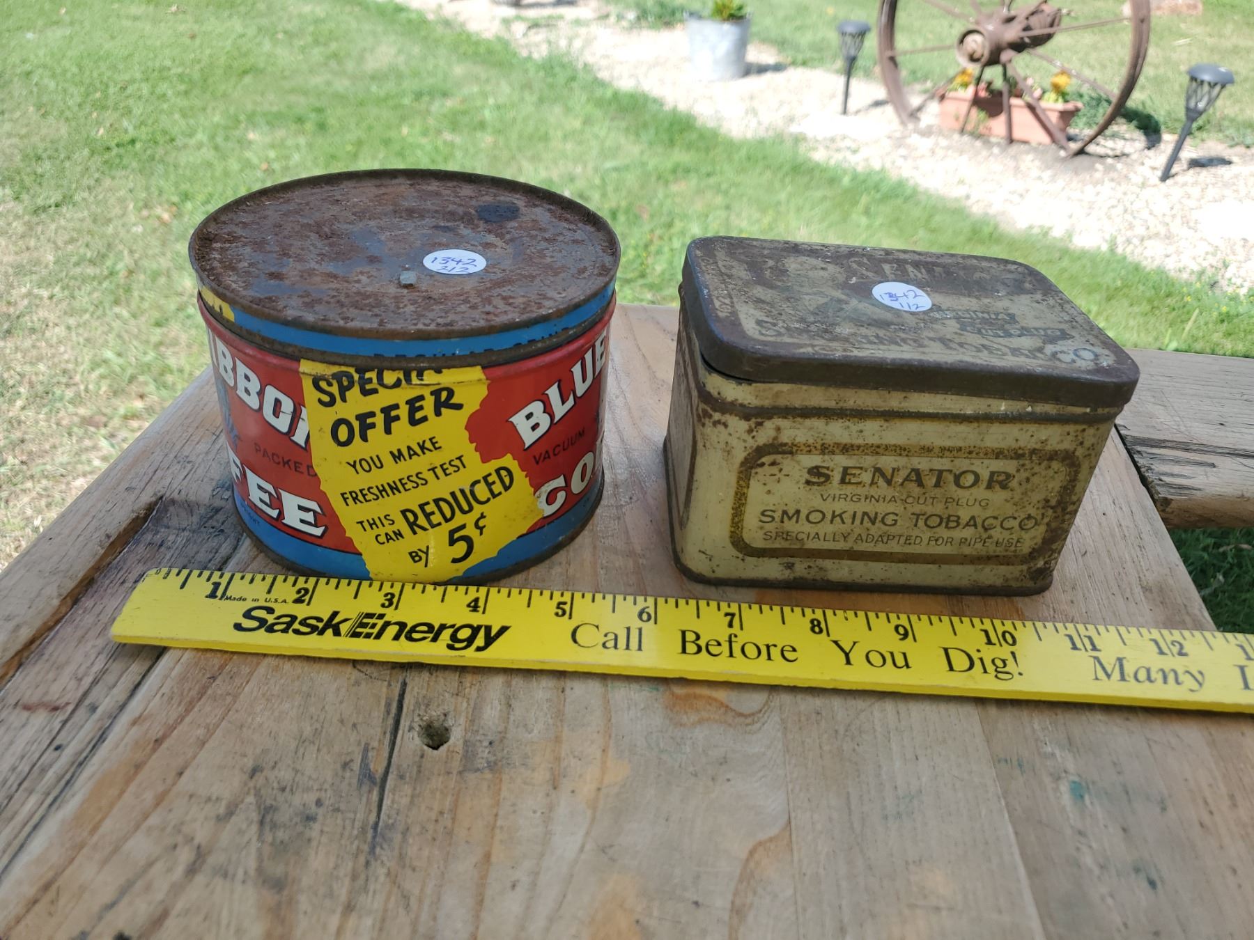 Vintage tins - Blue Ribbon and Senator tobacco tins - Schmalz Auctions