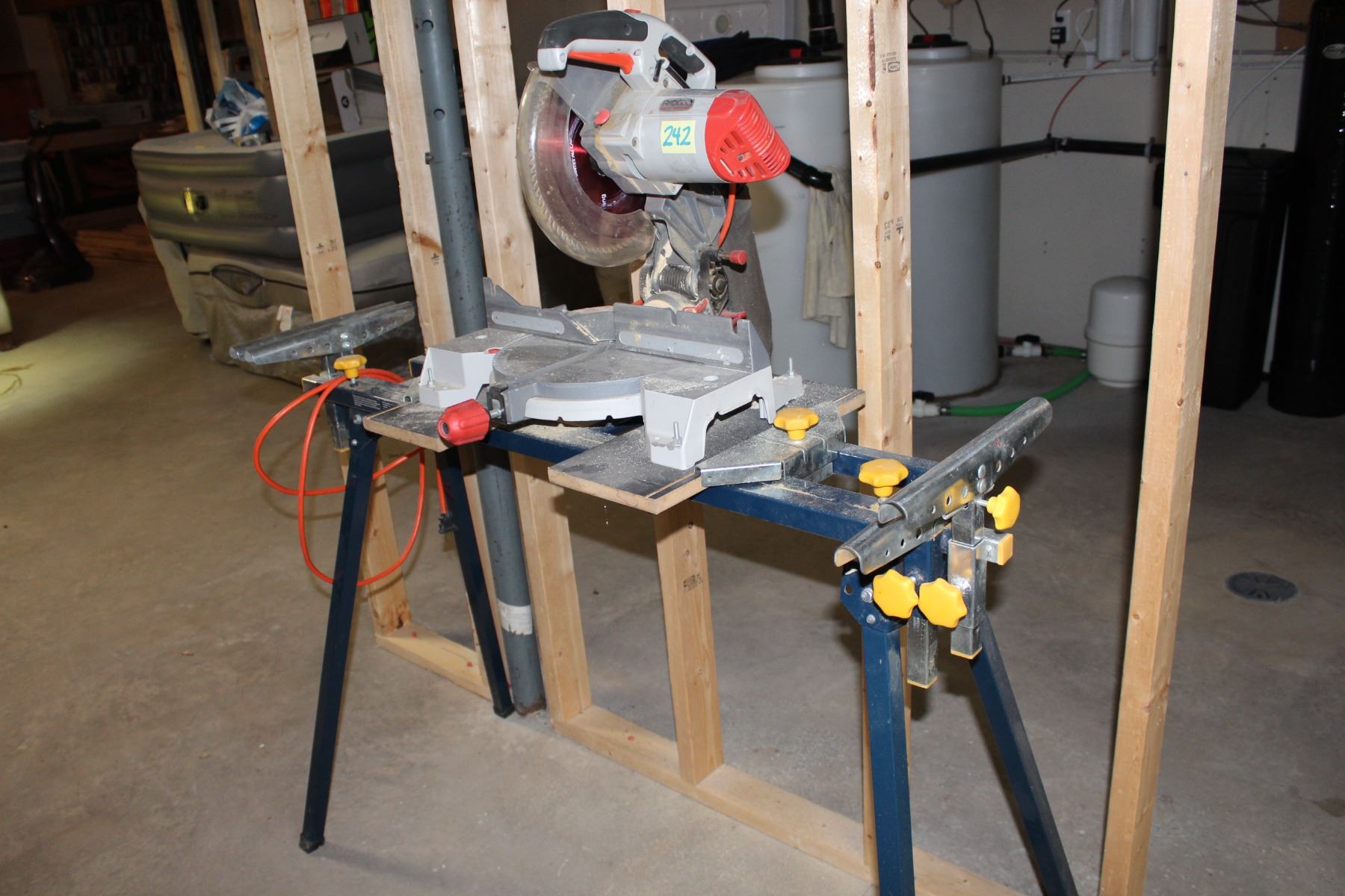 Ridgid Miter Saw and deluxe stand
