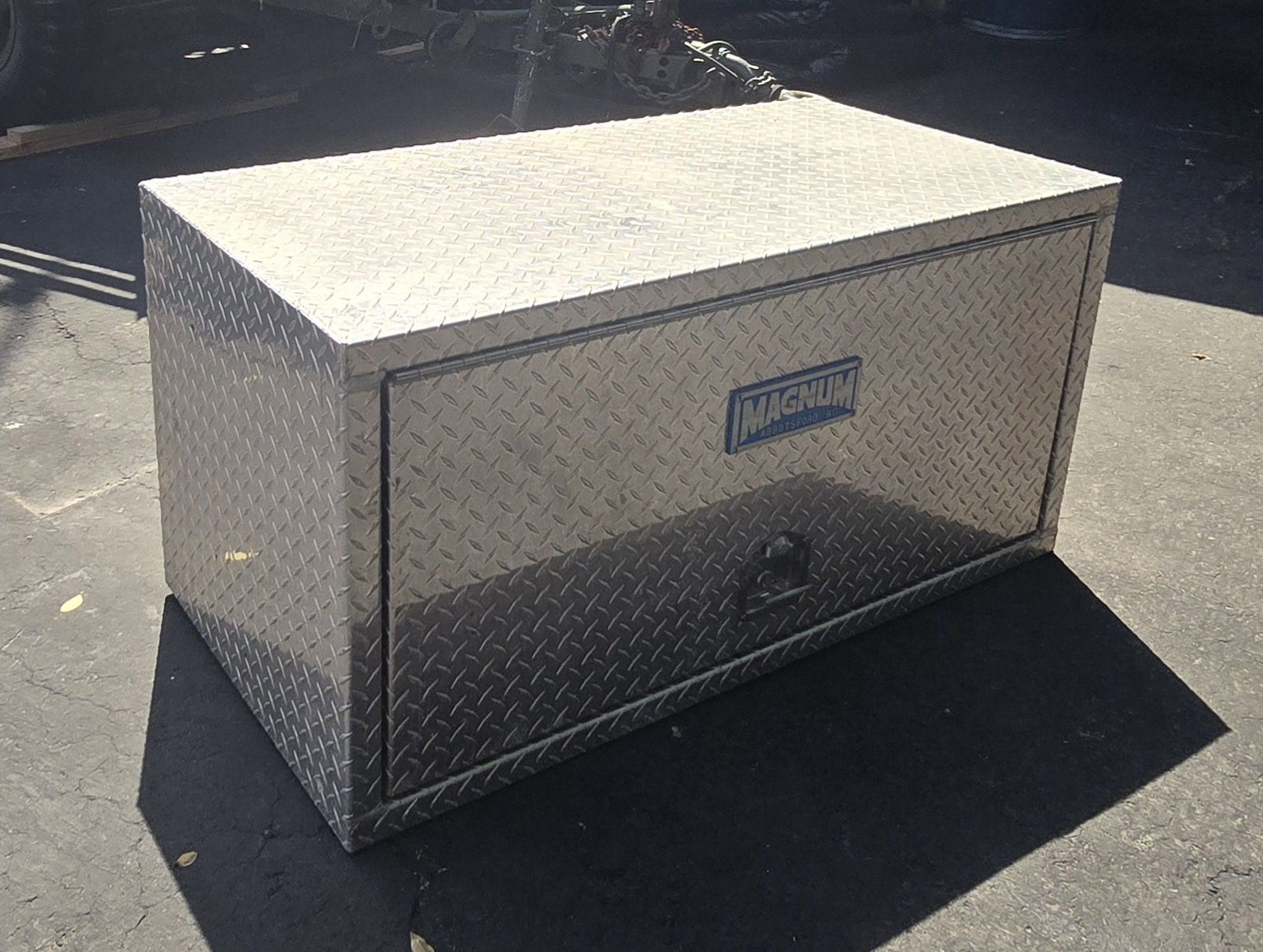 MAGNUM HEAVY DUTY HEXPLATE TRUCK TOOL BOX