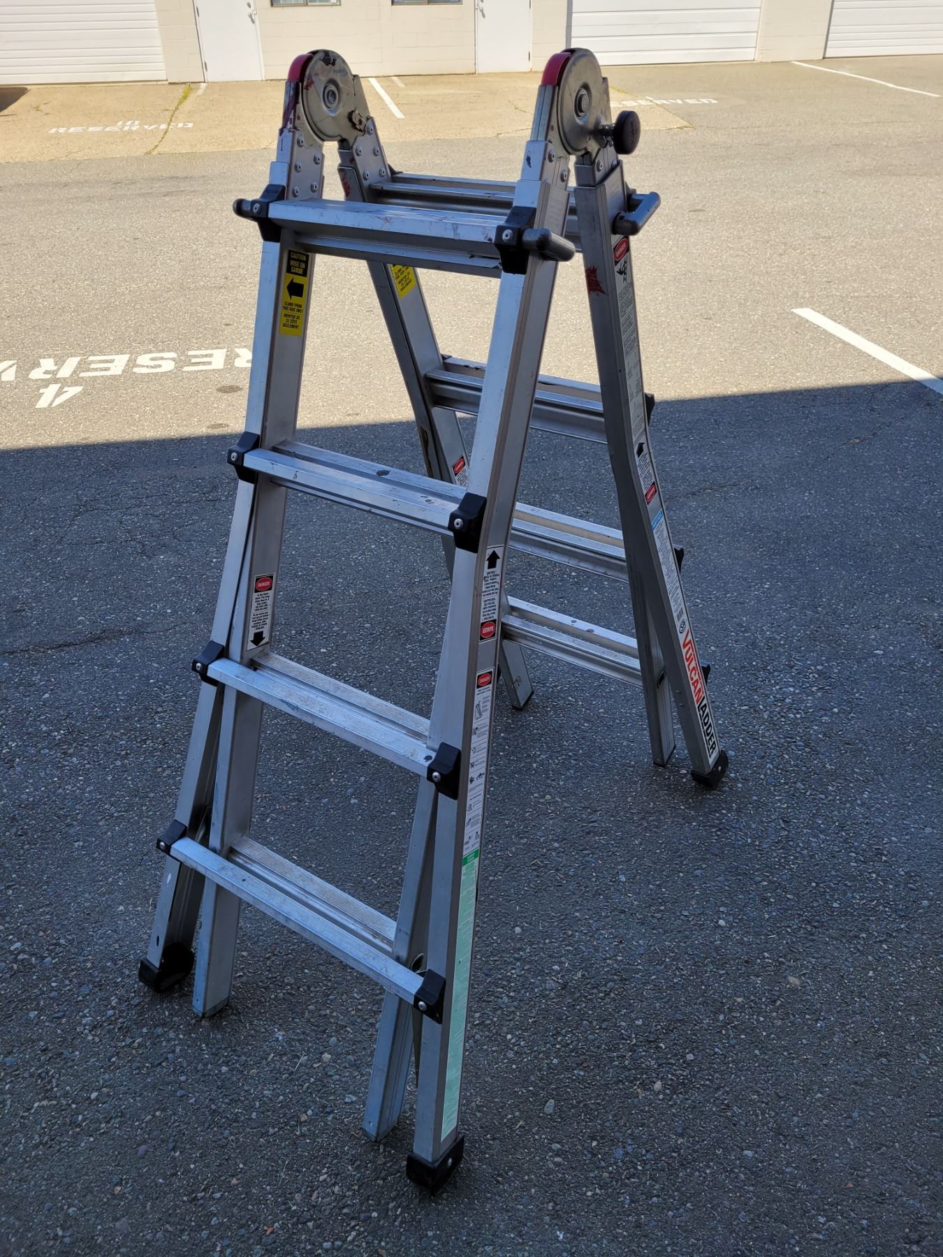 Aluminum Folding Vulcan Ladder