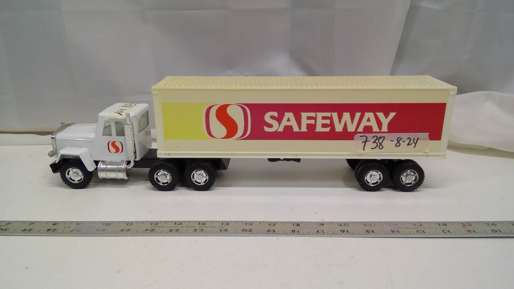 Safeway Truck toy - Schmalz Auctions