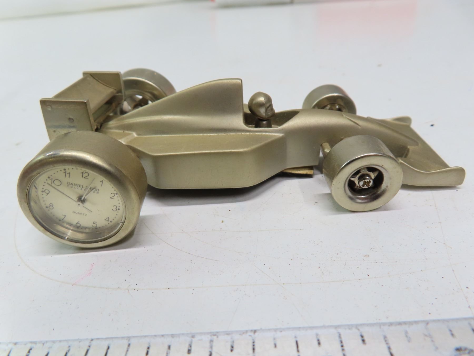 Vintage platinum silver race car clock (4"x2"