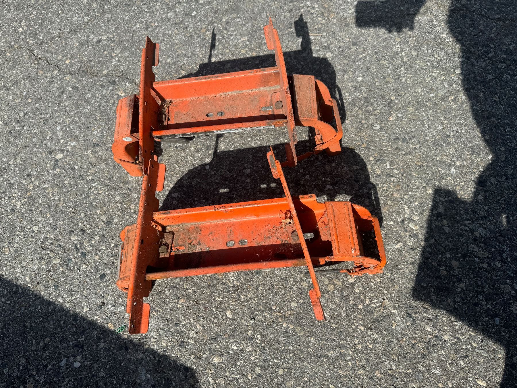 Workhorse adjustable platform brackets