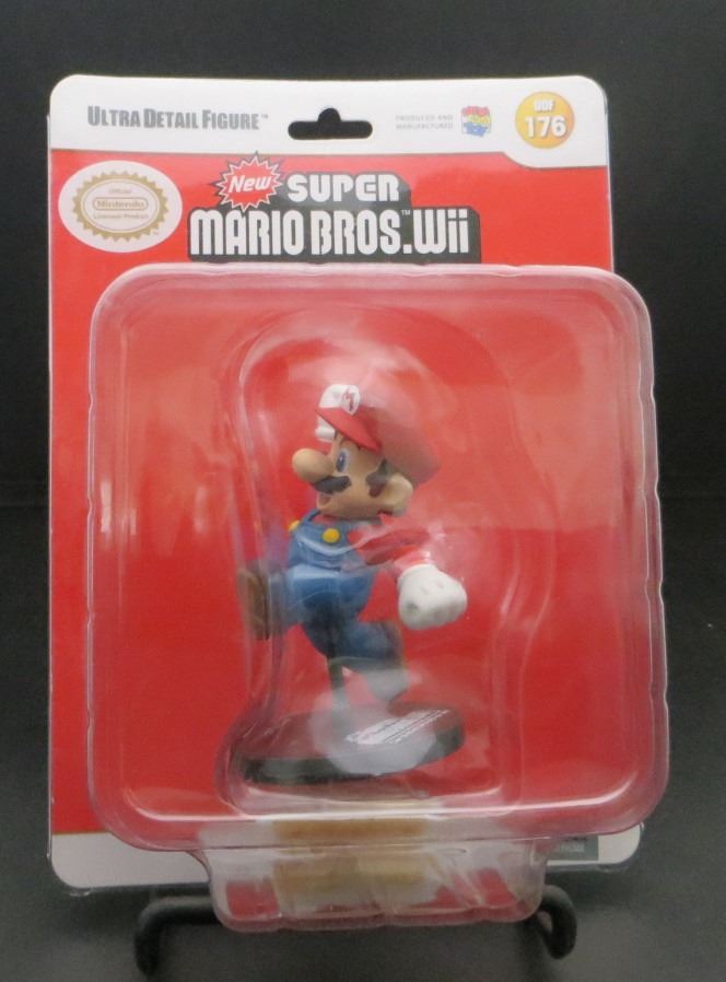 New Super Mario Bros Wii Mario Figure Medicom Toy Ultra Detail Figure