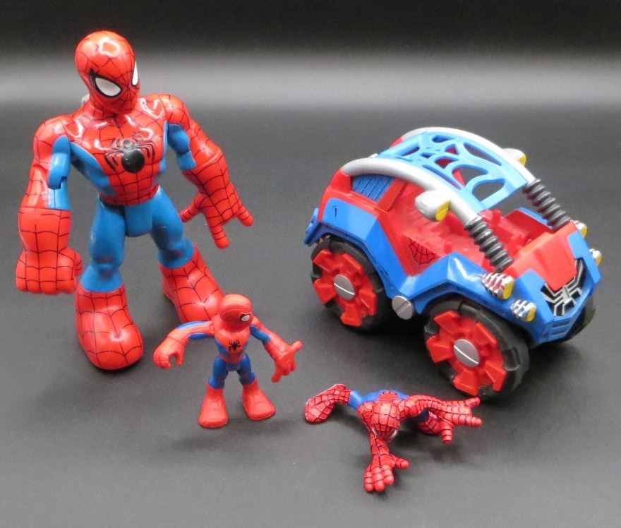 Spider-Man Pull Back Stunt Car & Spider-Man Figures