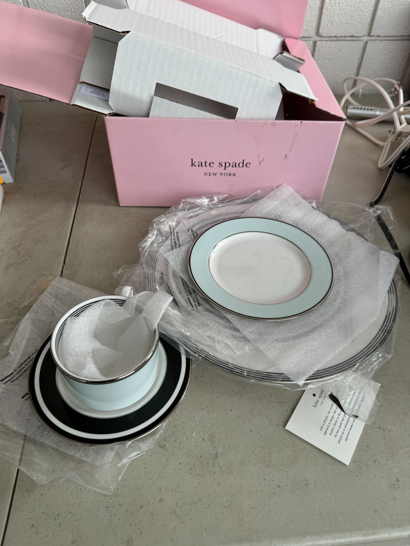 Kate Spade one person dish set