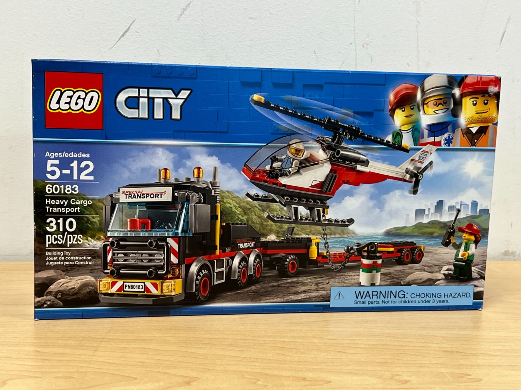 New Sealed Lego City Heavy Cargo Transport Set 60183 - see all photos