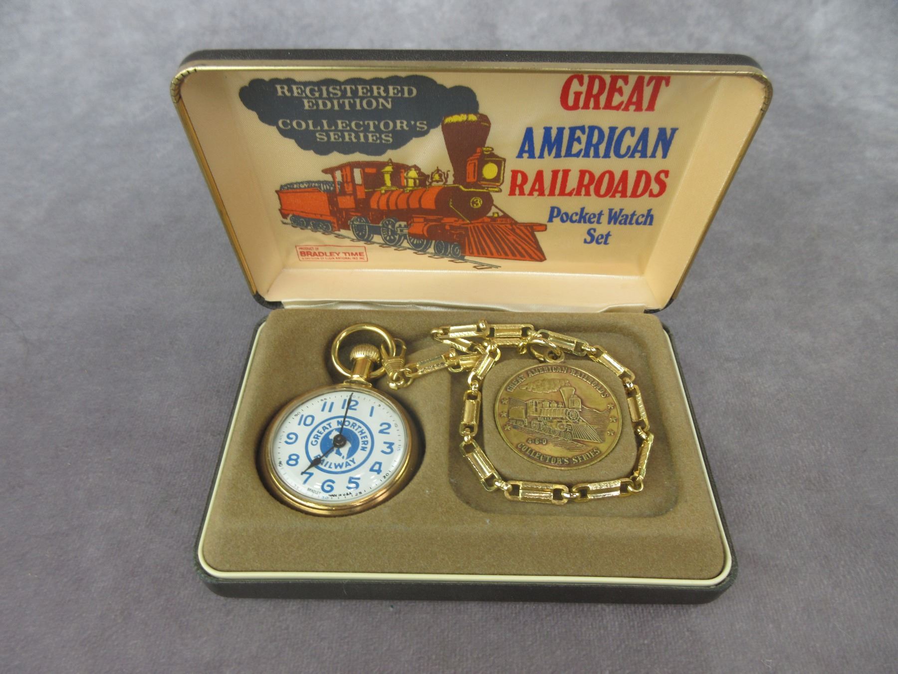 Great American Railroad Pocket Watch Set- Great Northern Railway- Medallion Great American Railroad Pocket Watch Set- Great Northern Railway- Medallion