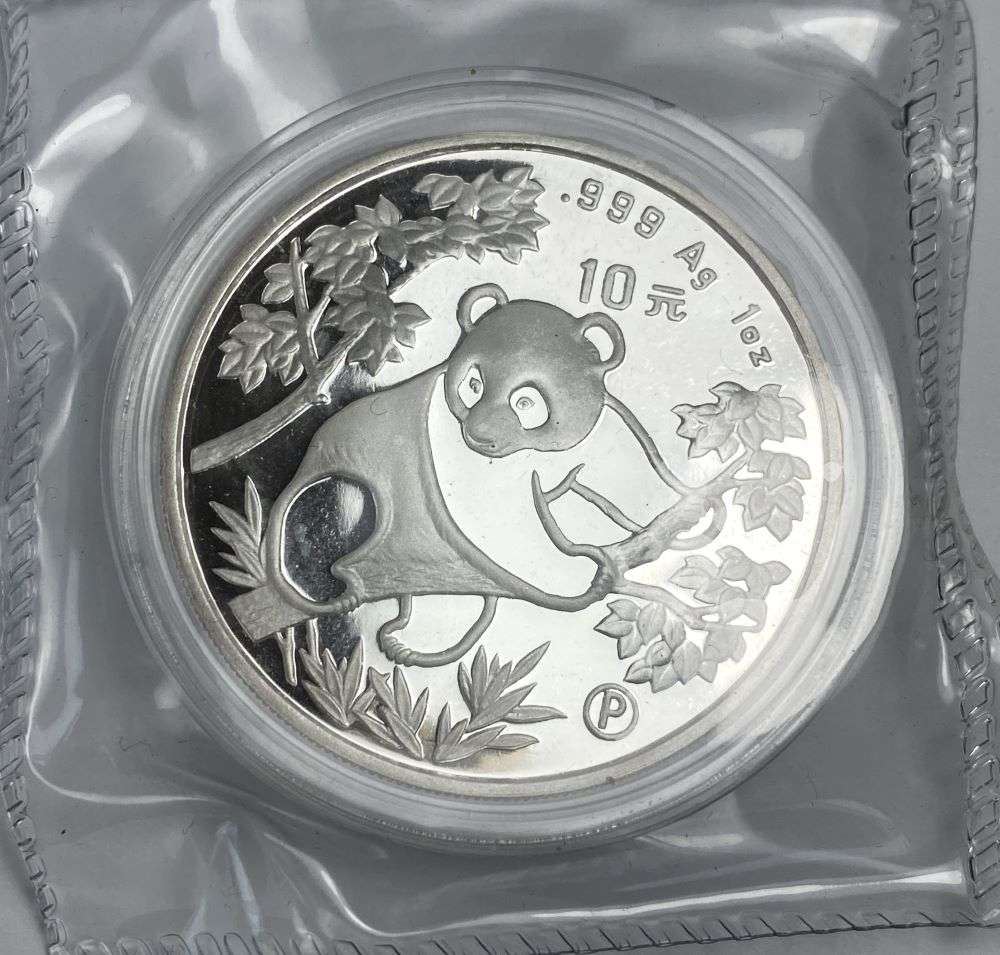 Very Rare Back Date 1992 Chinese Panda Proof 1 ozt .999 Silver