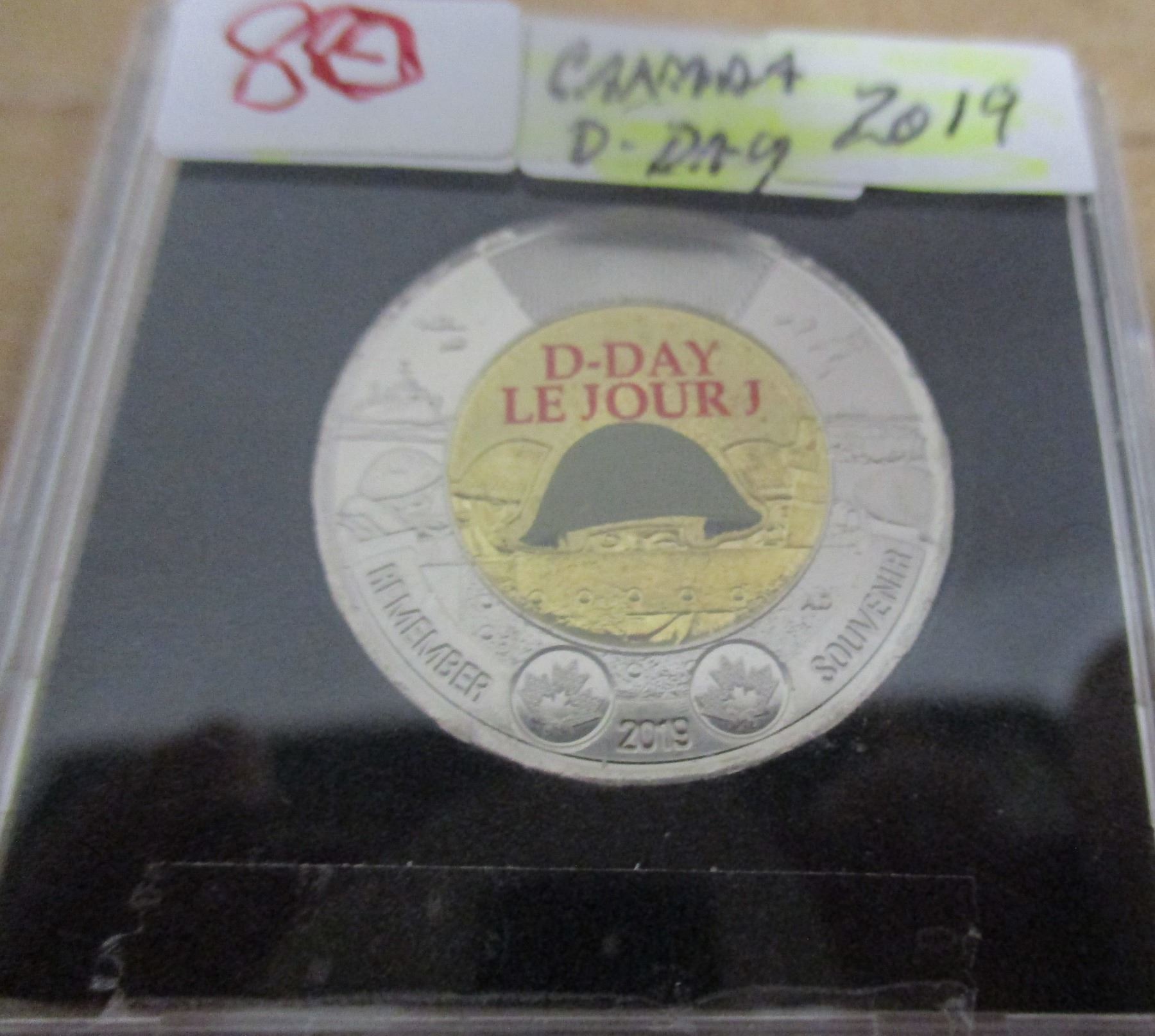 2019 BU D-DAY CANADA COLORED TOONIE