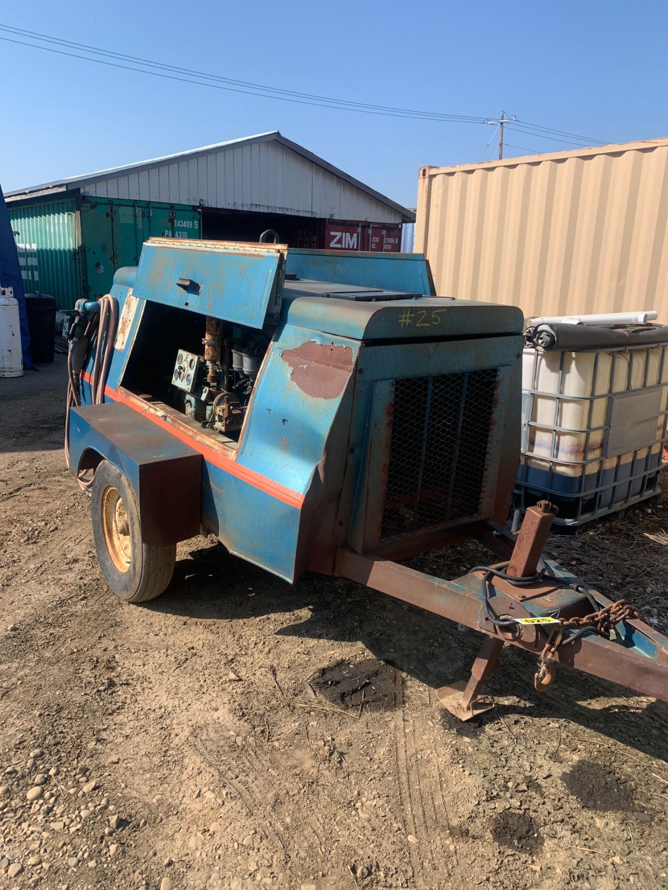 1978 GARDNER DENVER Air Compressor Trailer, Ford 2711E engine, 150 cfm ...
