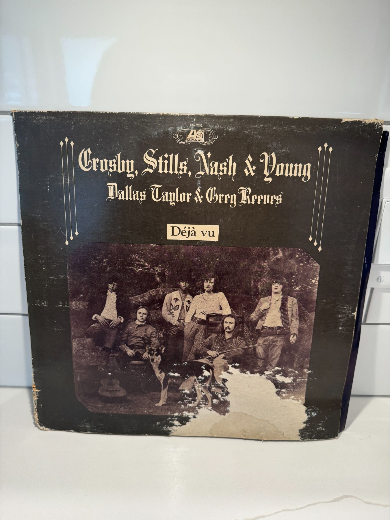 Krosby , stills, Nash and young Dallas Taylor and Greg Reeves déjà vu