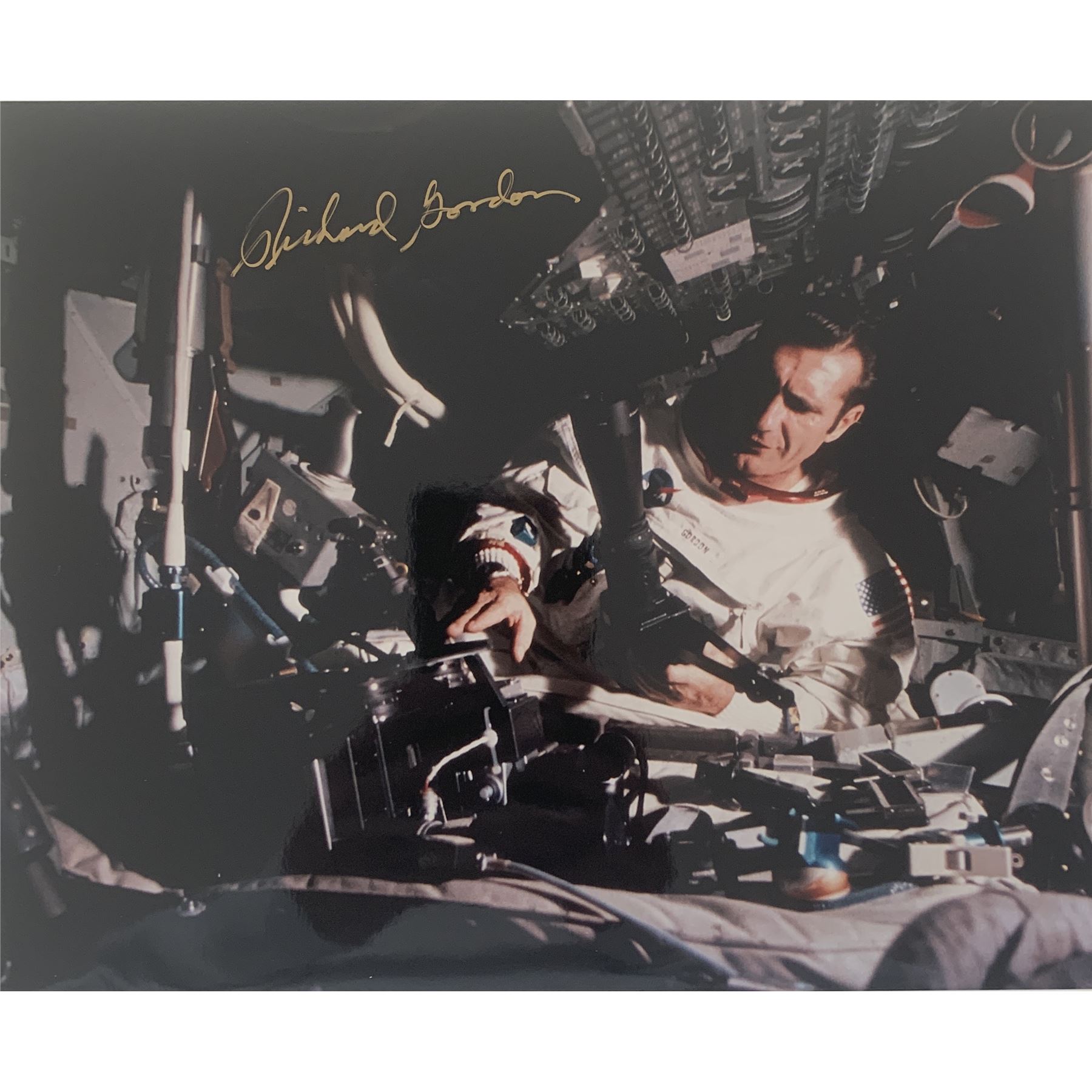 Astronaut Richard Gordon signed photo. GFA Authenticated