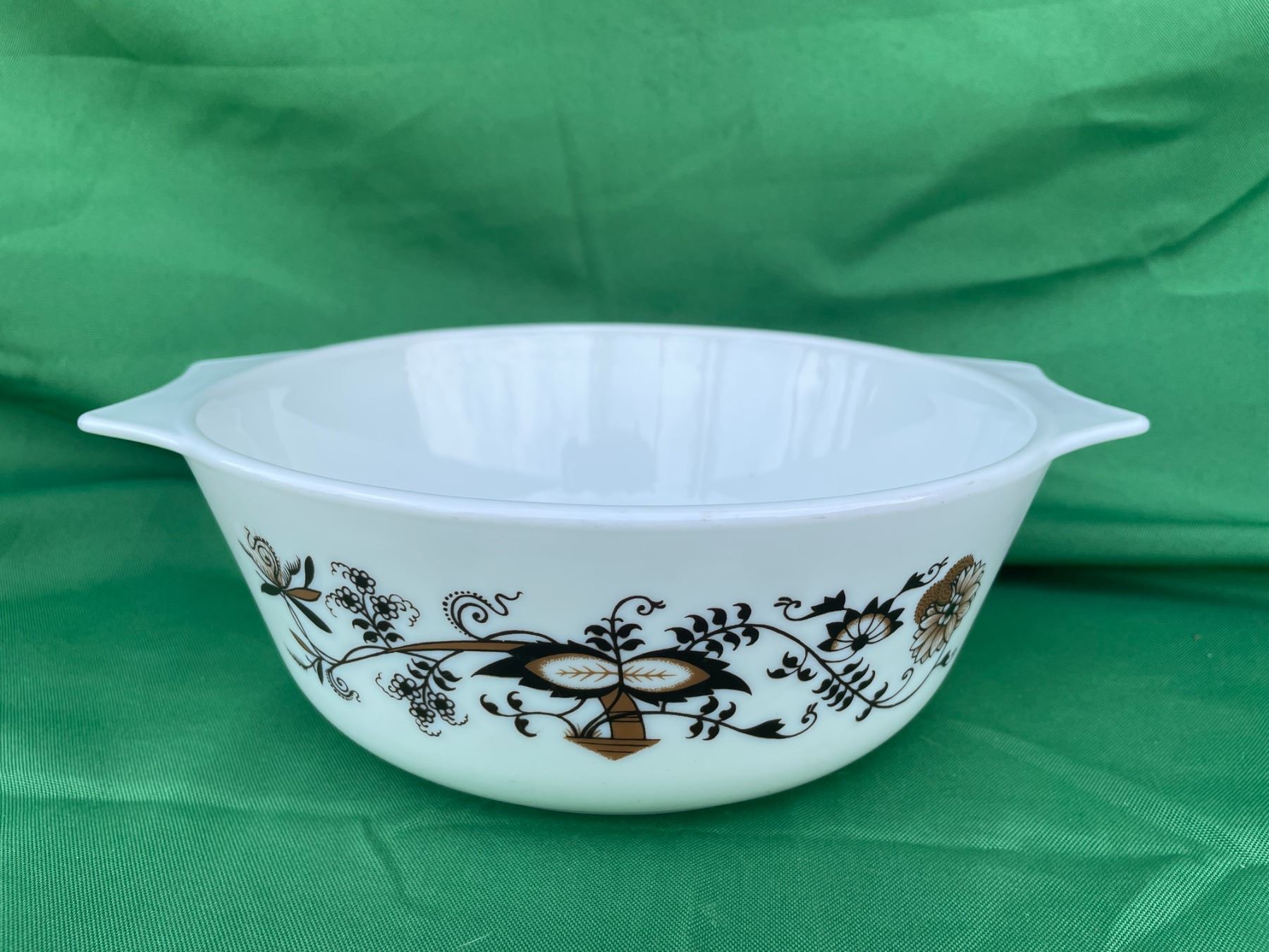 Vintage Pyrex Brown Floral Vine Casserole Dish