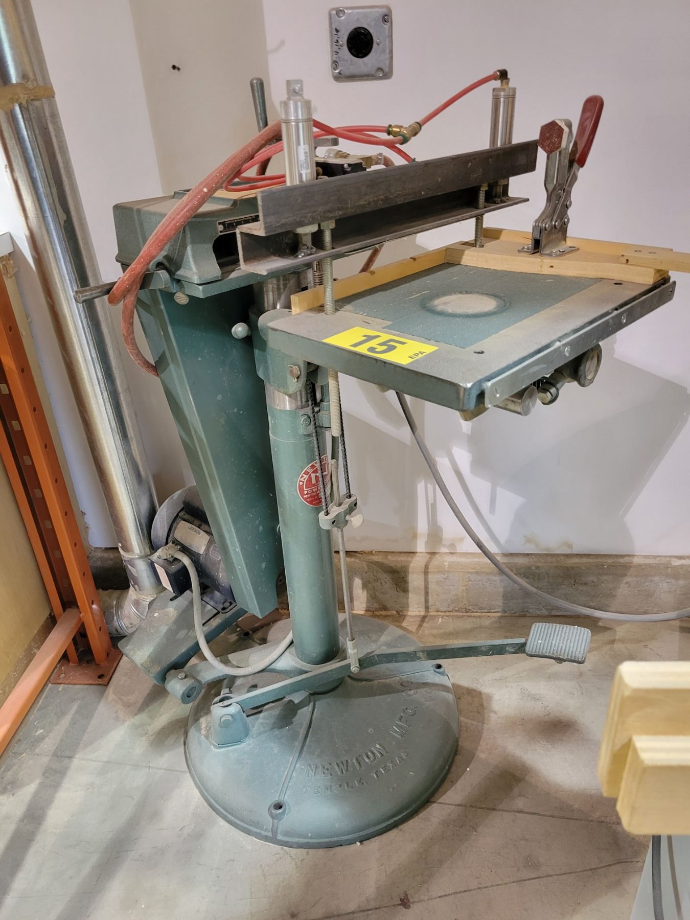 Newton boring machine, pneumatic, 2 drilling holes, 110v