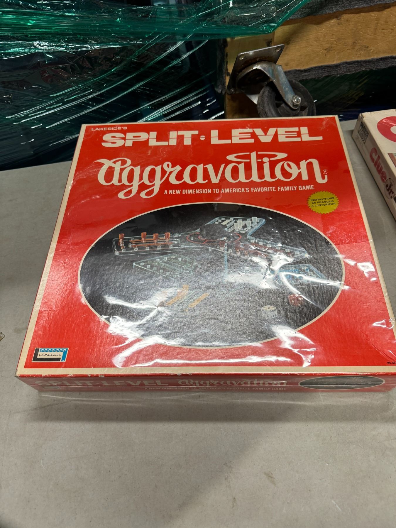 Split level aggravation game