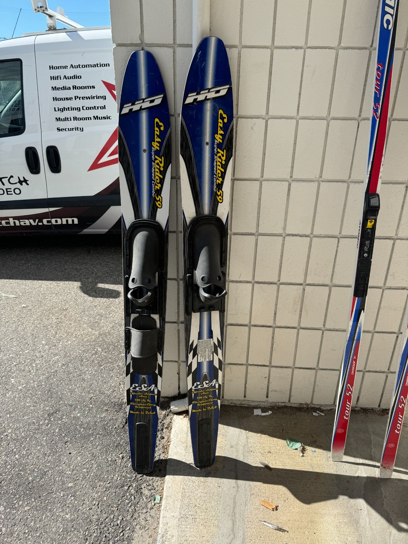 HO easy riser water skis