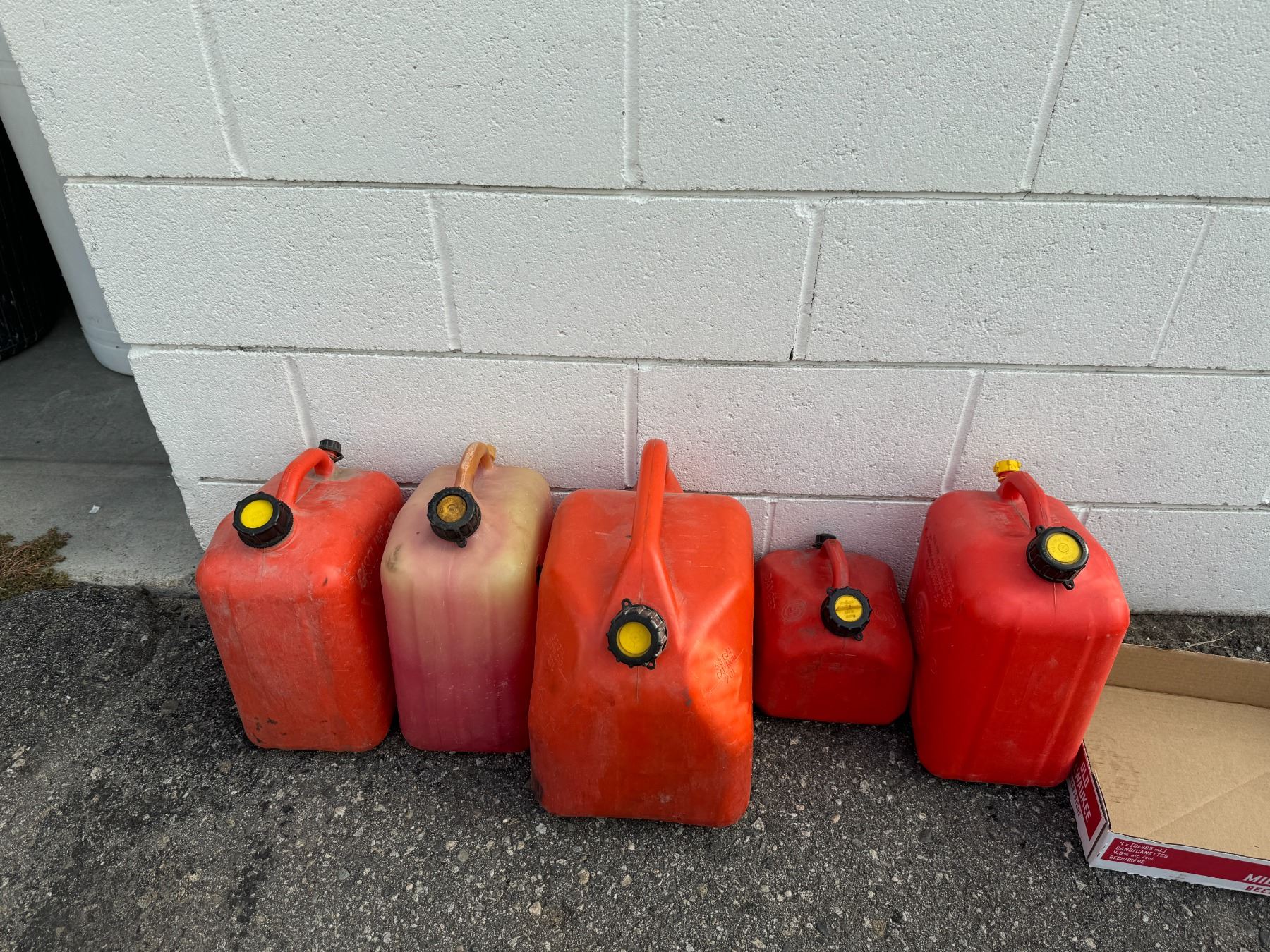 Fuel containers
