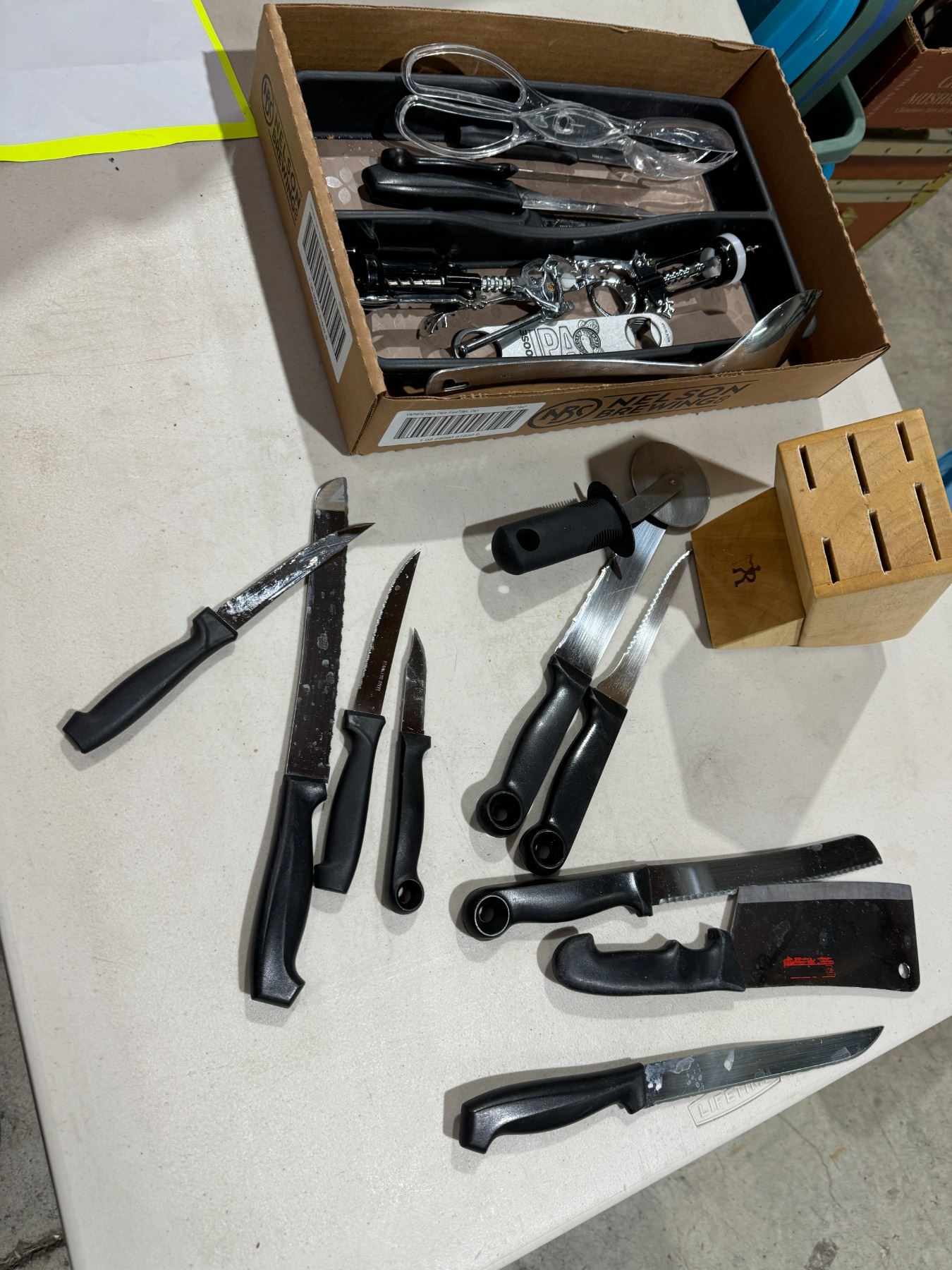 Assorted knives and kitchen items
