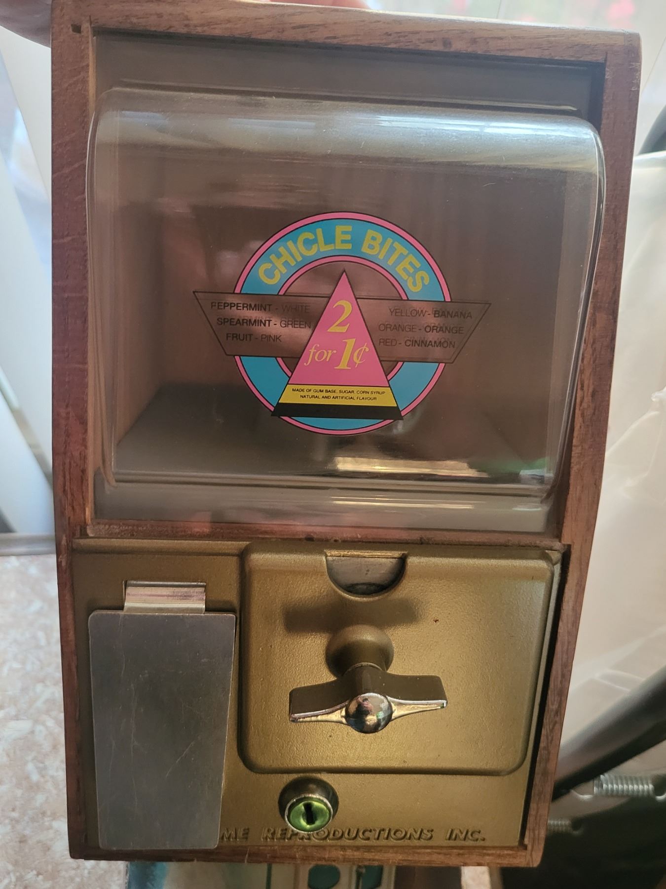 Vintage Chicle Bites Countertop Gumball Vending Machine