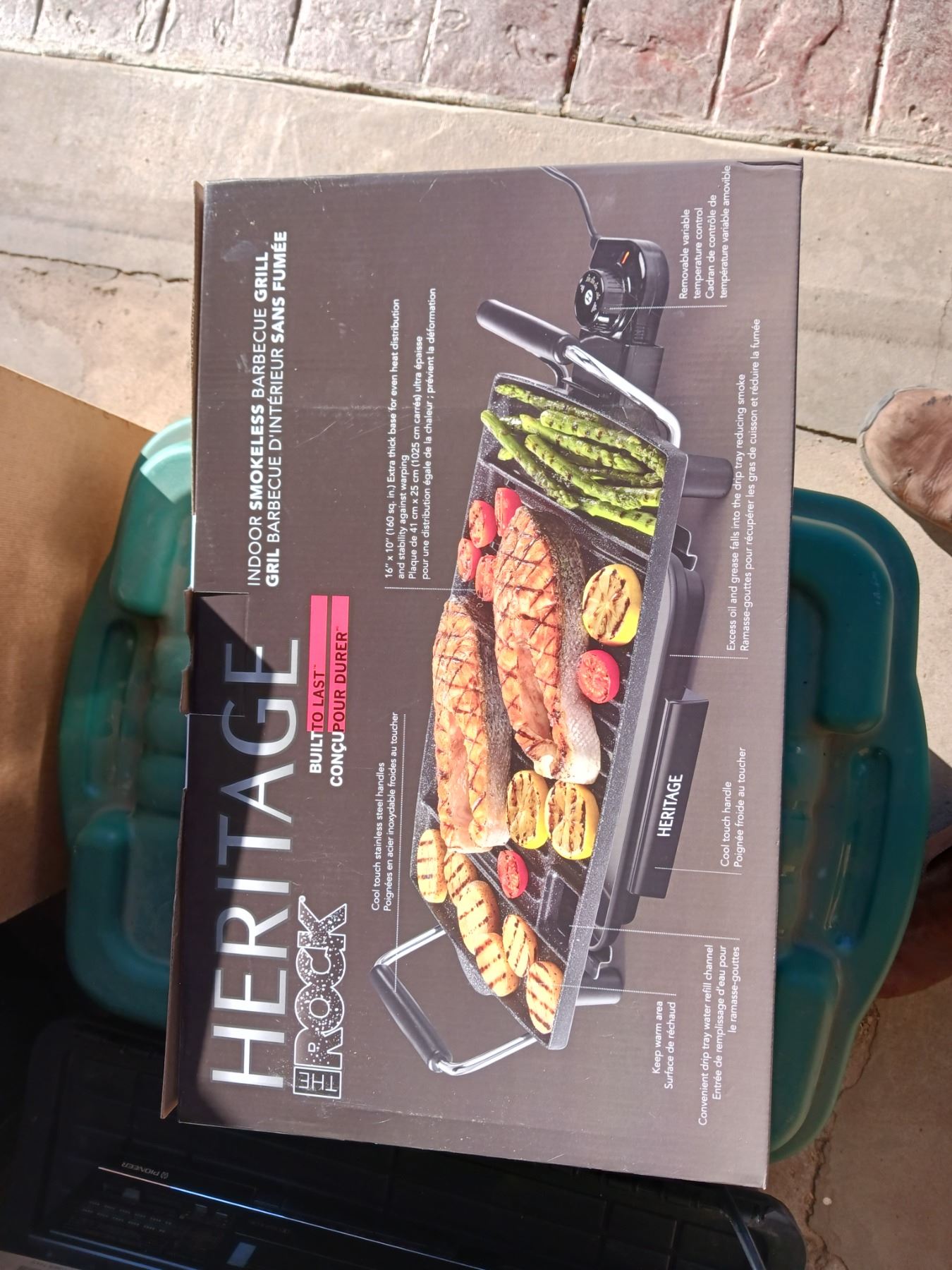New in Box Heritage Rock Inddor Smokless BBQ Grill