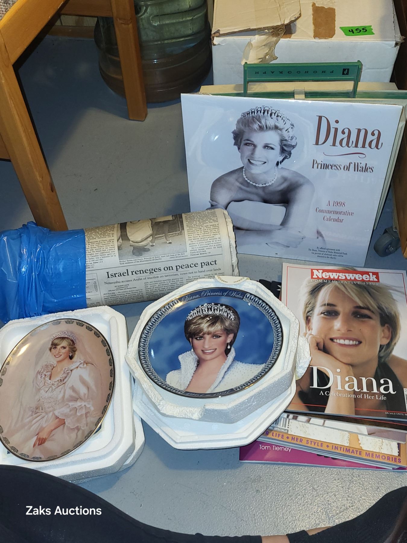 Lot of Princess Diana Colelcotr Items - Plates, Mags, Newspapers, Paper ...