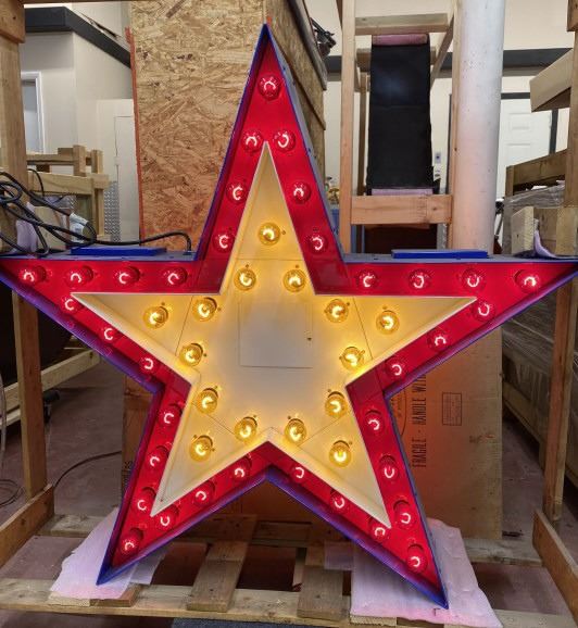 Flashing Star Lighted Sign