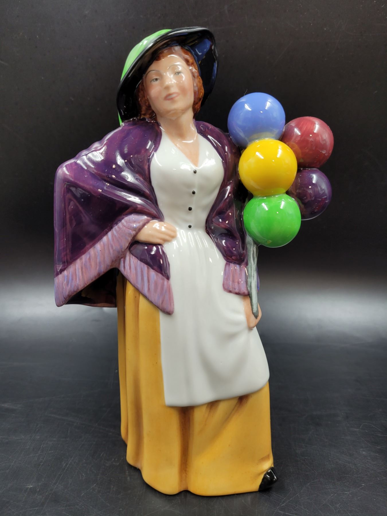Royal Doulton "Balloon Lady" Porcelain Figurine Made In England - HN2935