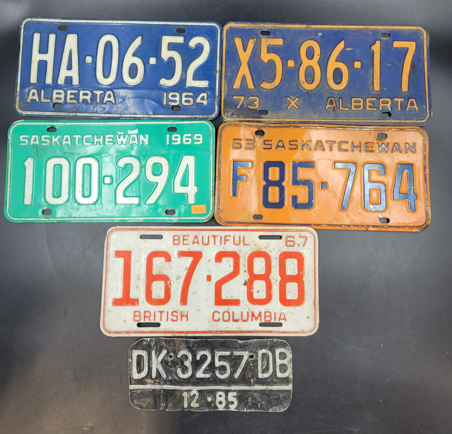 Vintage Canadian License Plates