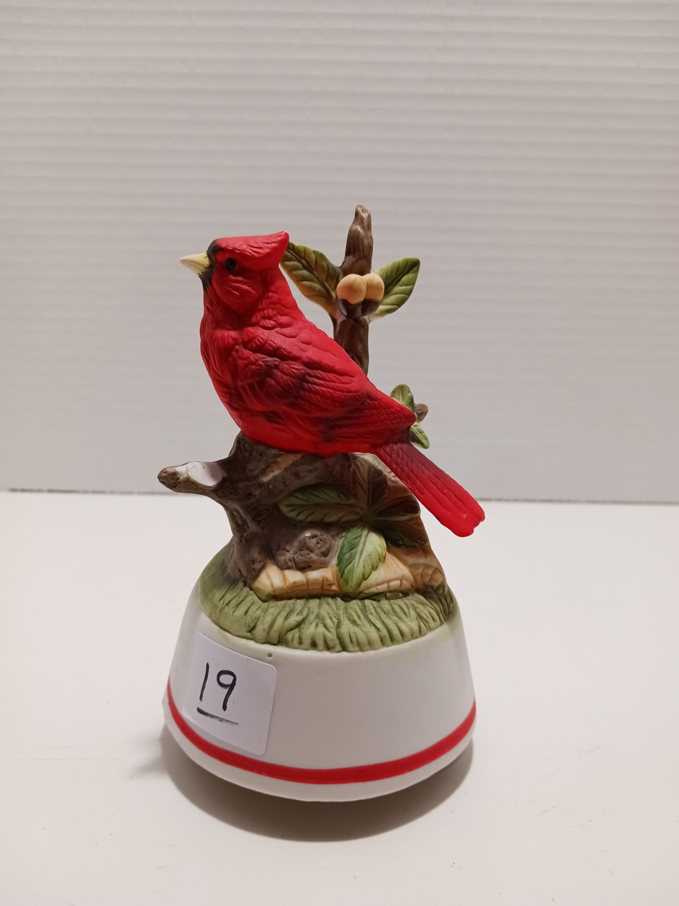 Vintage Gorham Red Cardinal On A Branch Wind-Up Porcelain Music Box ...