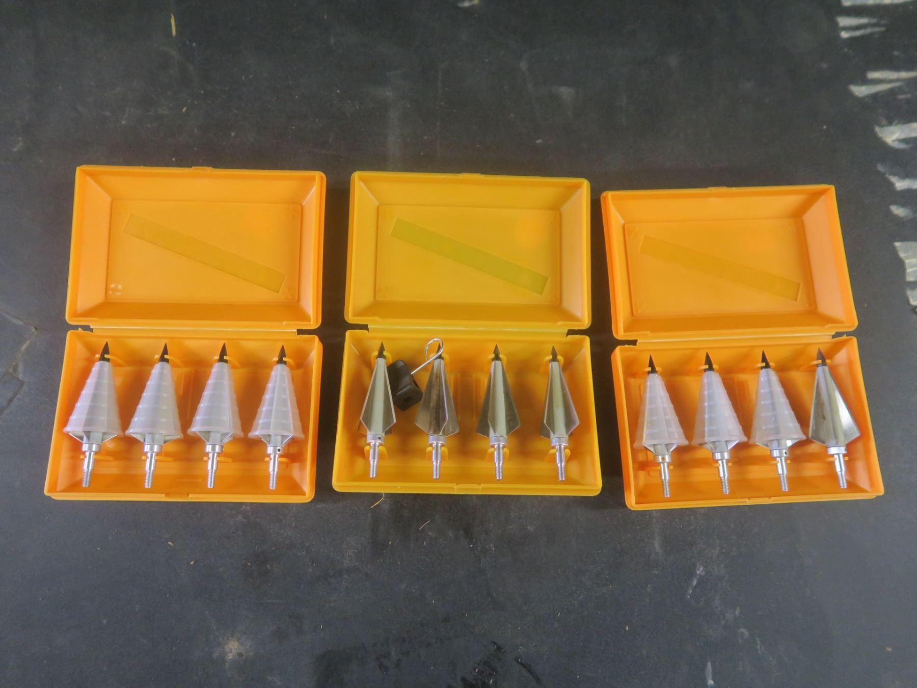 3 packs of 145 grain solid broadhead Razorback arrow heads - Schmalz ...