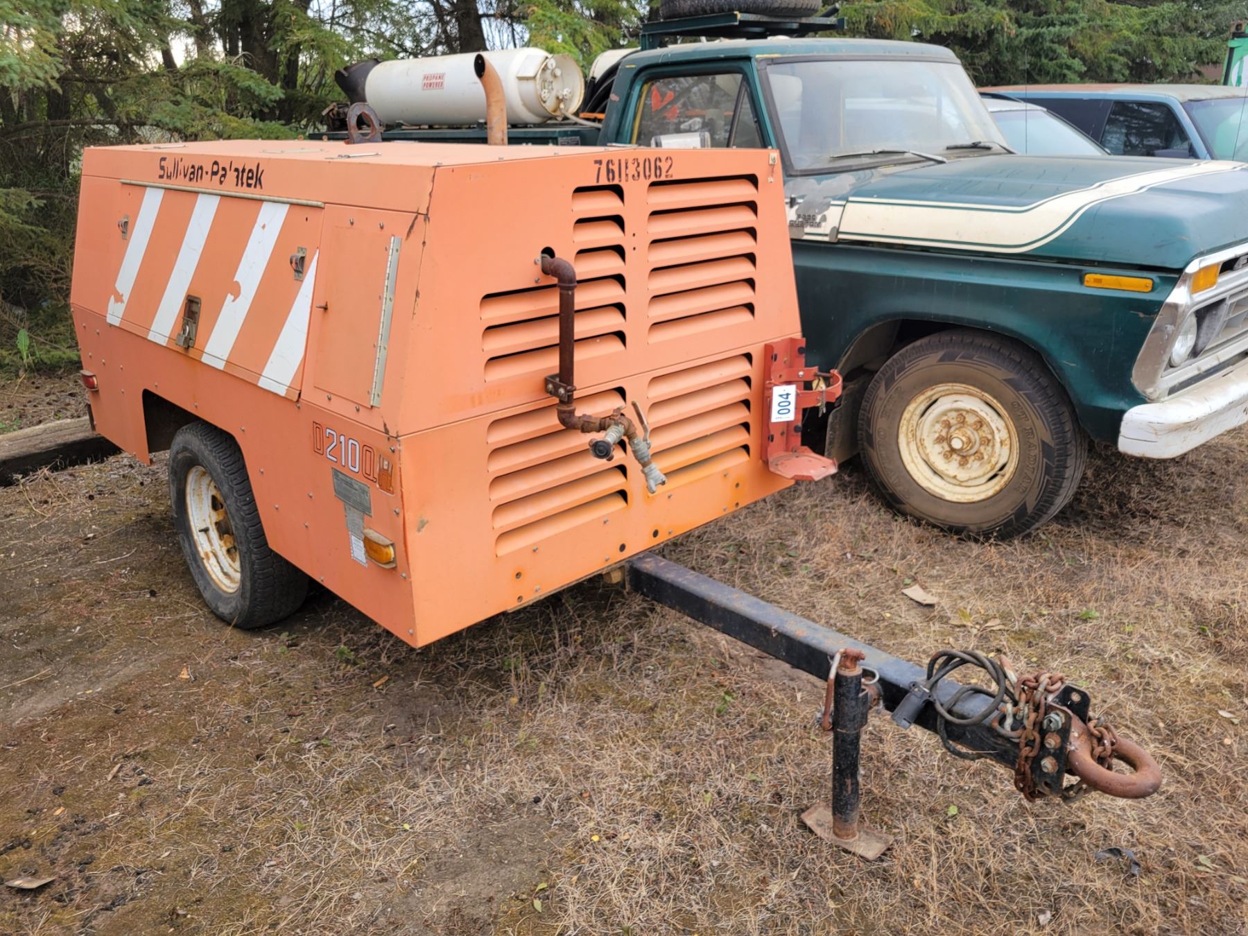 Sullivan-Palatek D210QH mobile air compressor