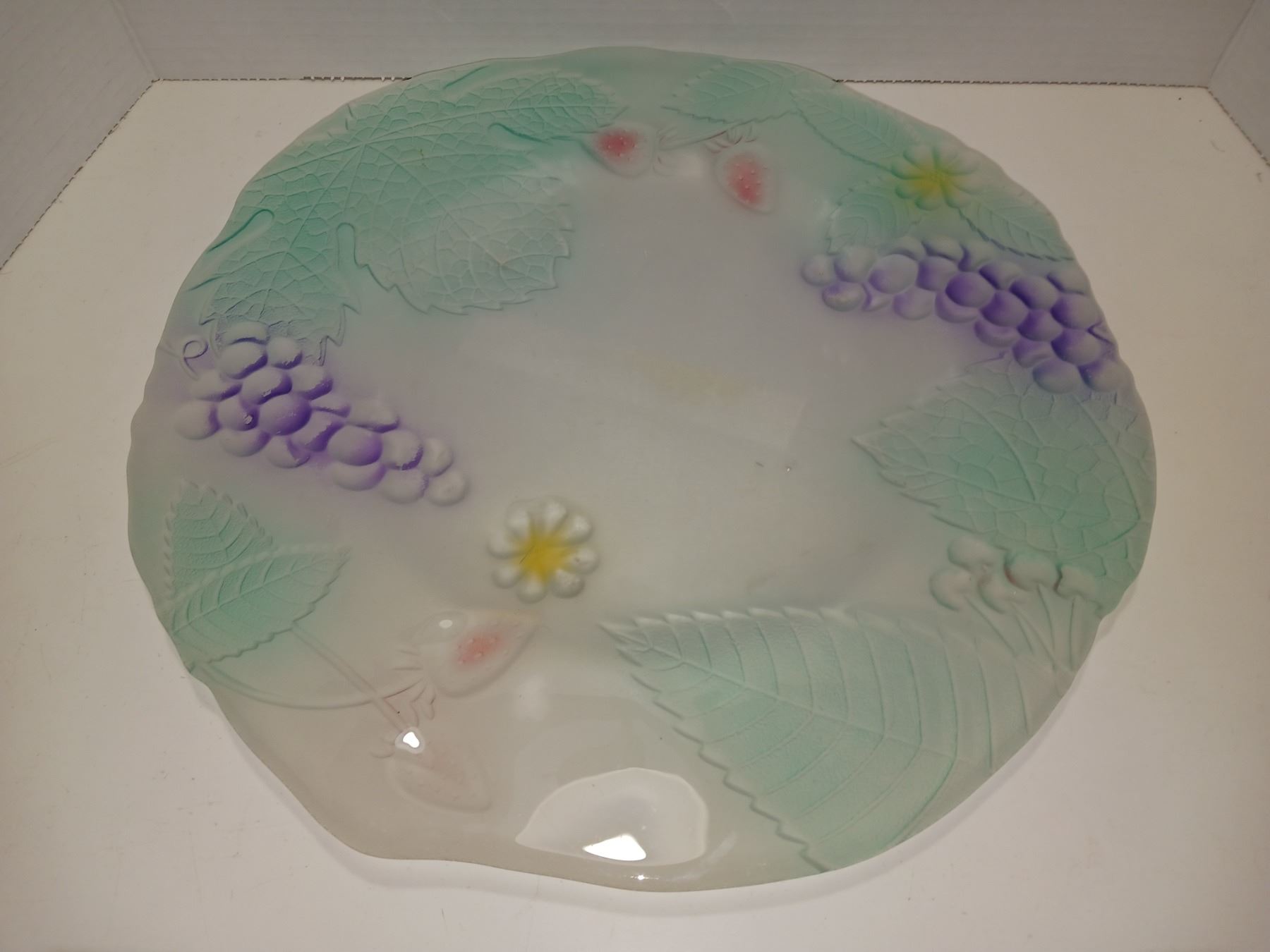 Frosted Glass Grape Tray Large Bowl Crystal Matte Platter Green Leaf ...