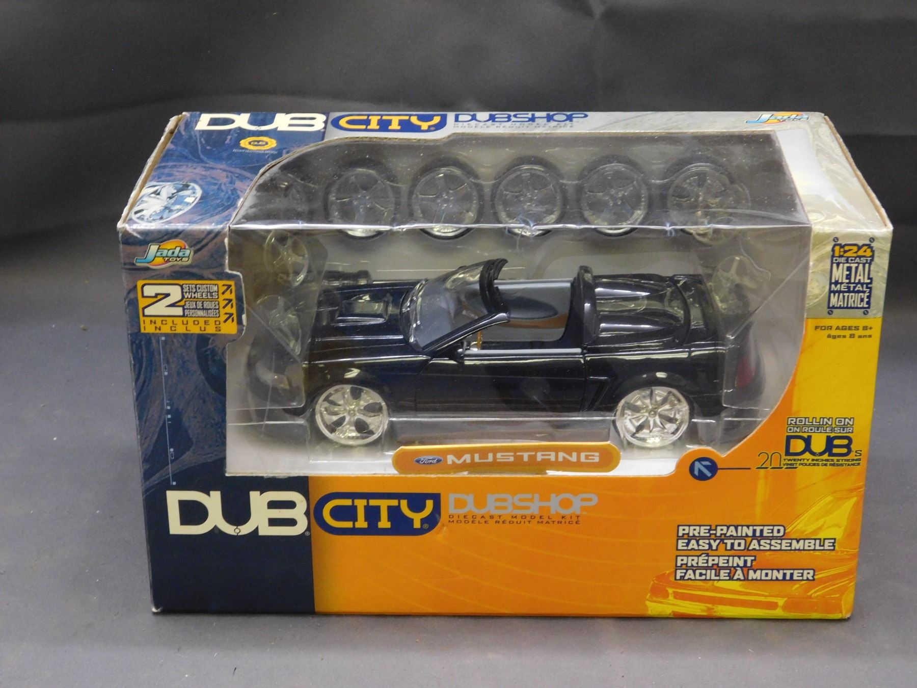 Dub City Dubshop Pre-Painted Easy to Assemble 1:24 Die Cast Metal Ford ...