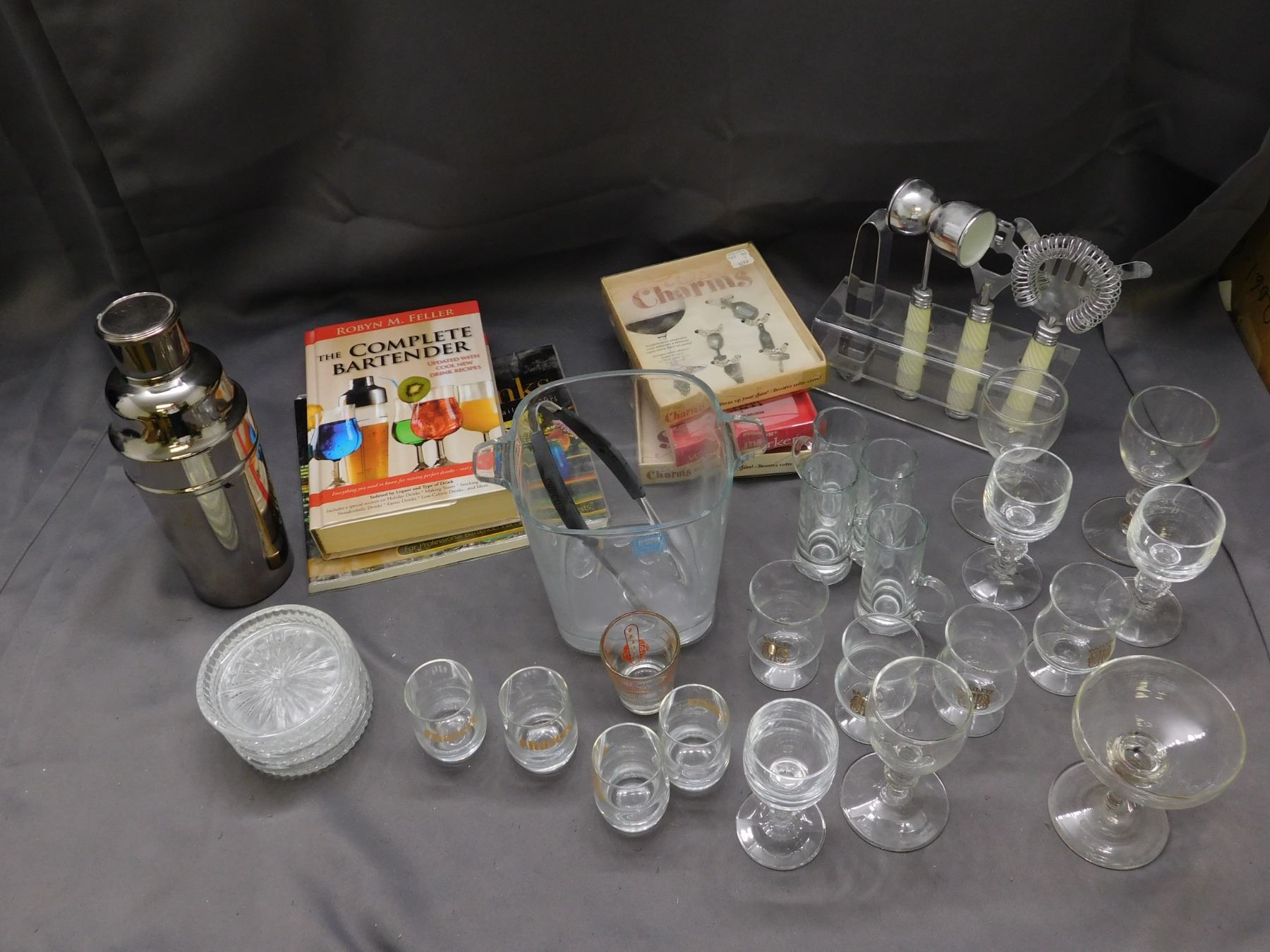 Cocktail Bartender Bar Ware Set, Books, Tools, Shaker, Glasses, Ice ...