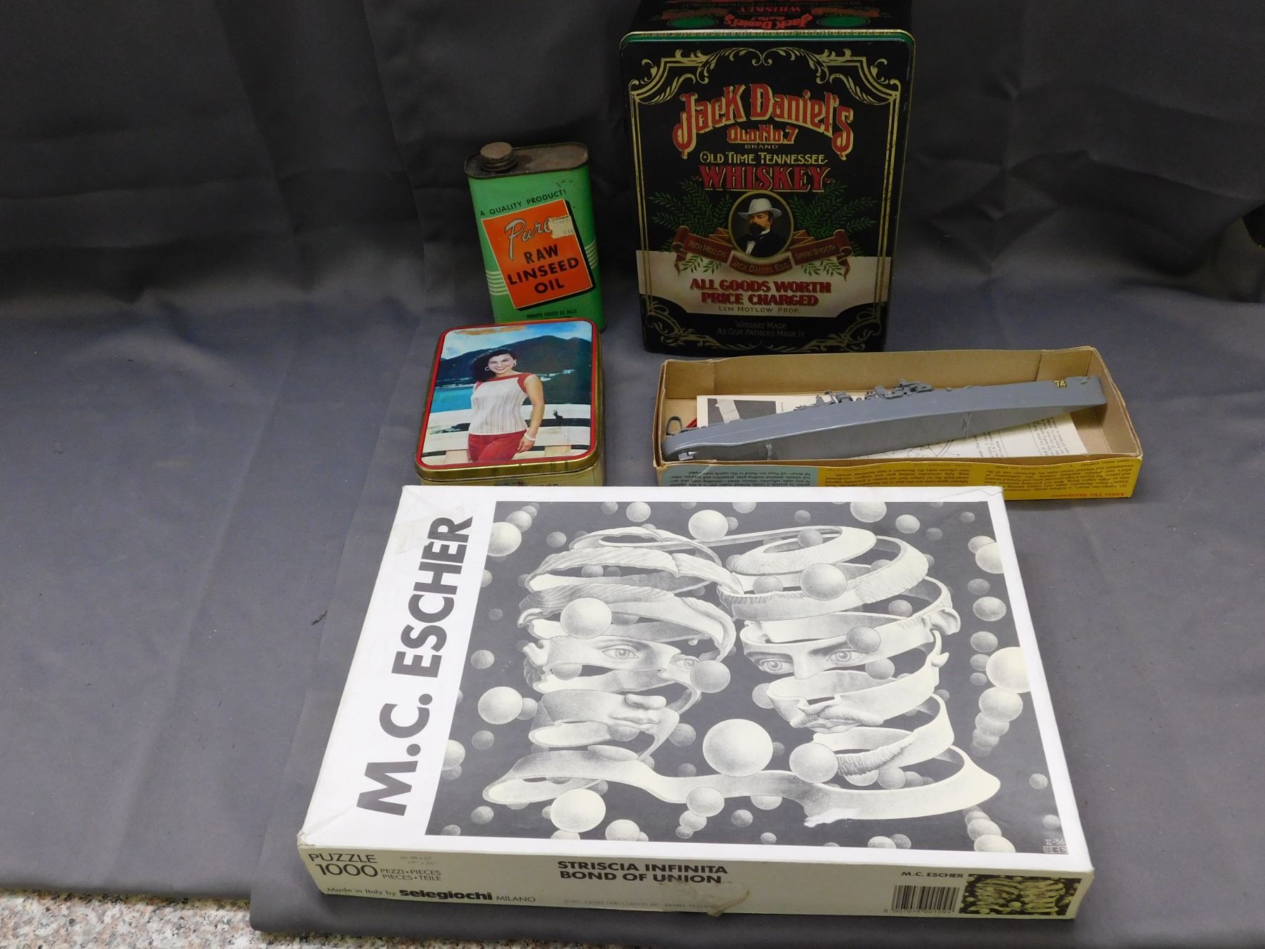 Lot of Vintage Tins Linseed Oil, Yan Shing Kee, Jack Daniels, Model Kit ...