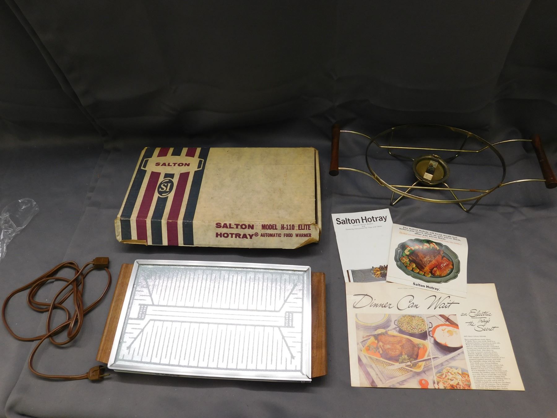 Salton Model H-110 Elite Hotray Automatic Food Warmer and Warming Tray