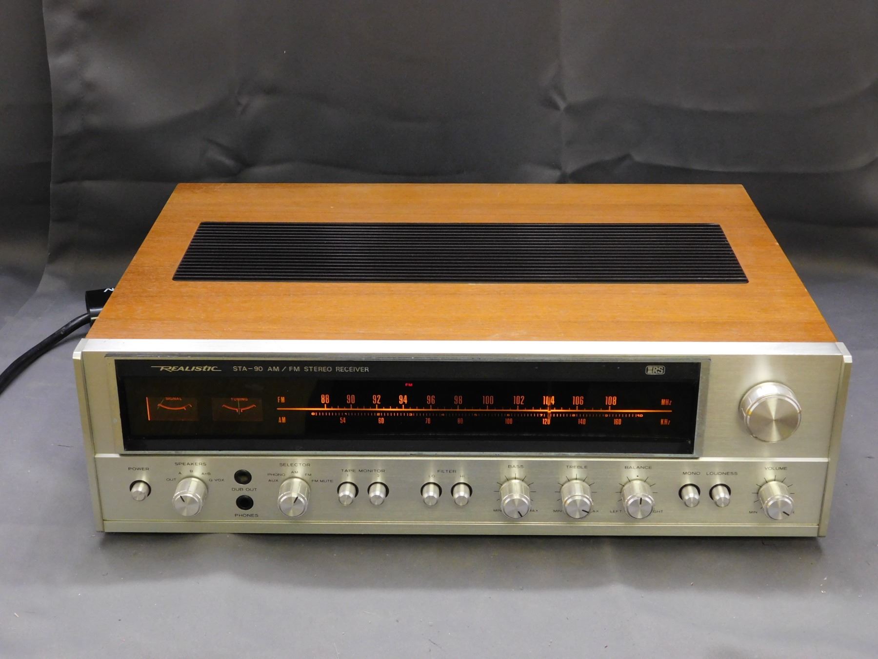 Realistic STA-90 AM/FM Stereo Receiver